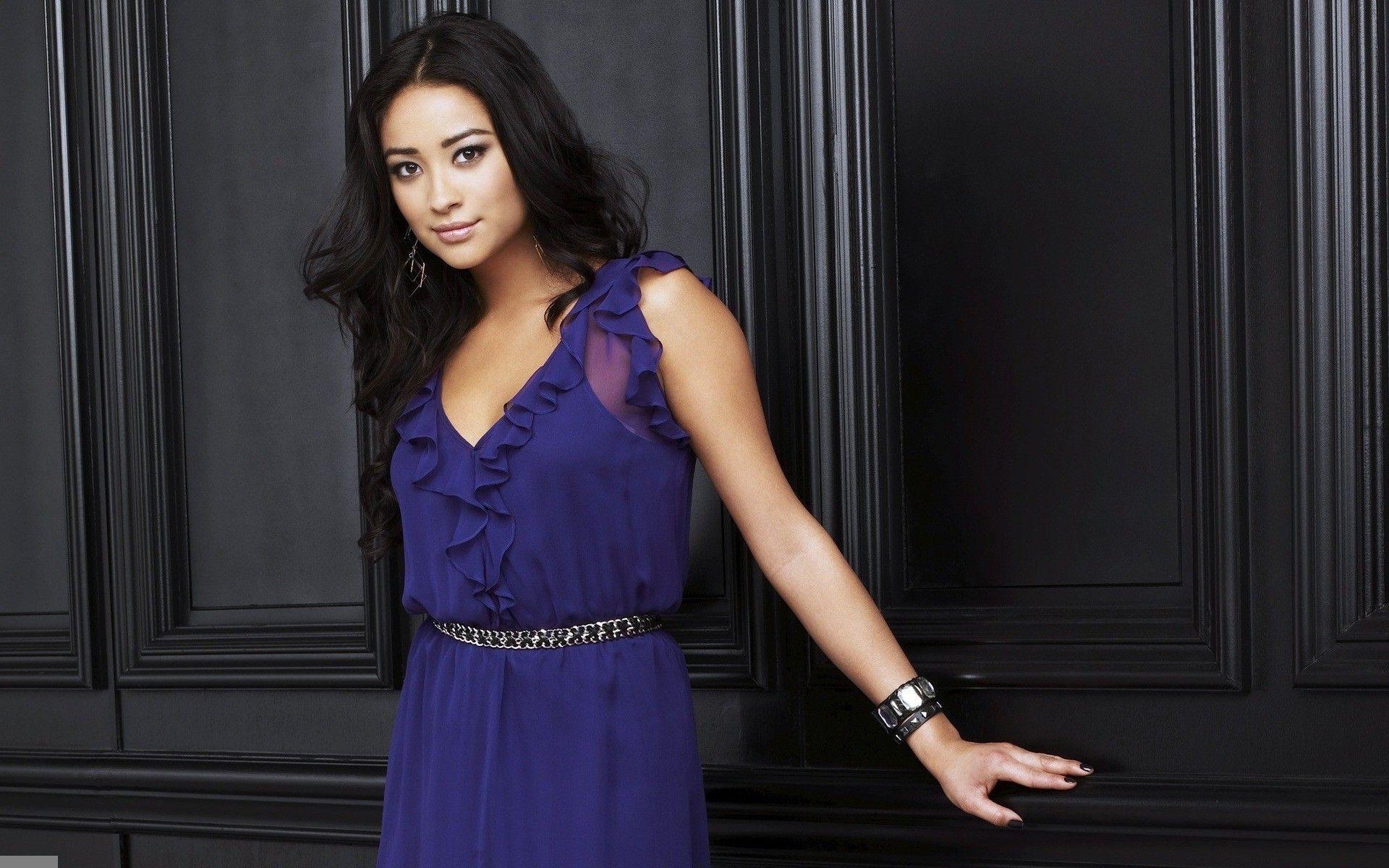 Shay Mitchell Wallpapers - Top Free Shay Mitchell Backgrounds ...