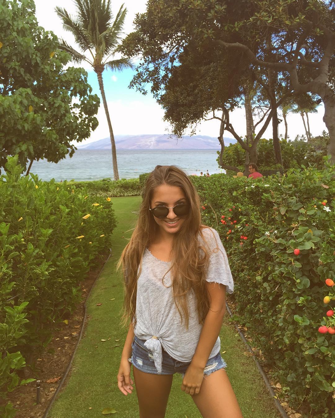 Lexi Rivera Wallpapers - Top Free Lexi Rivera Backgrounds - WallpaperAccess