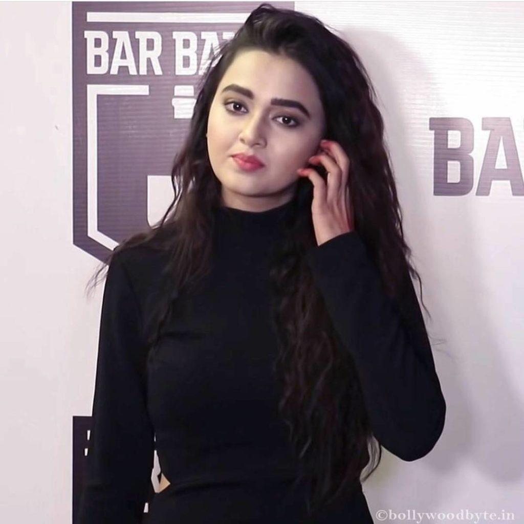 Tejasswi Prakash Wayangankar Wallpapers - Top Free Tejasswi Prakash ...