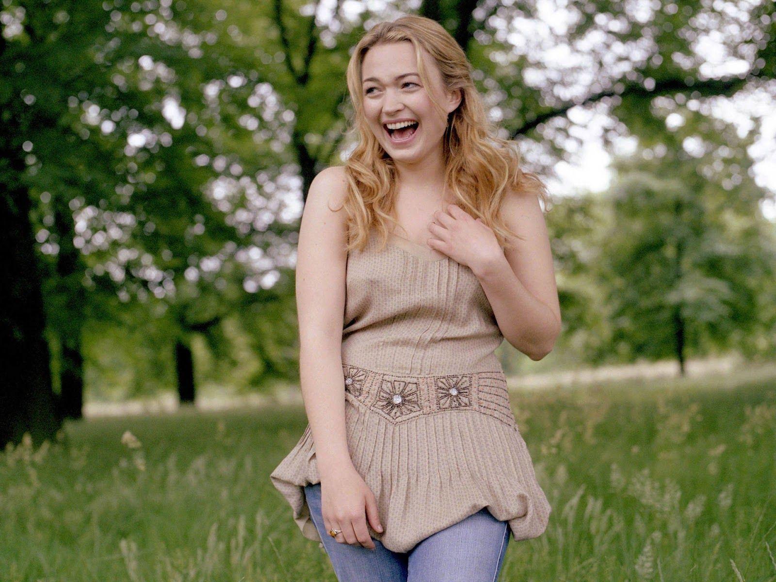 Sophia Myles Wallpapers - Top Free Sophia Myles Backgrounds ...