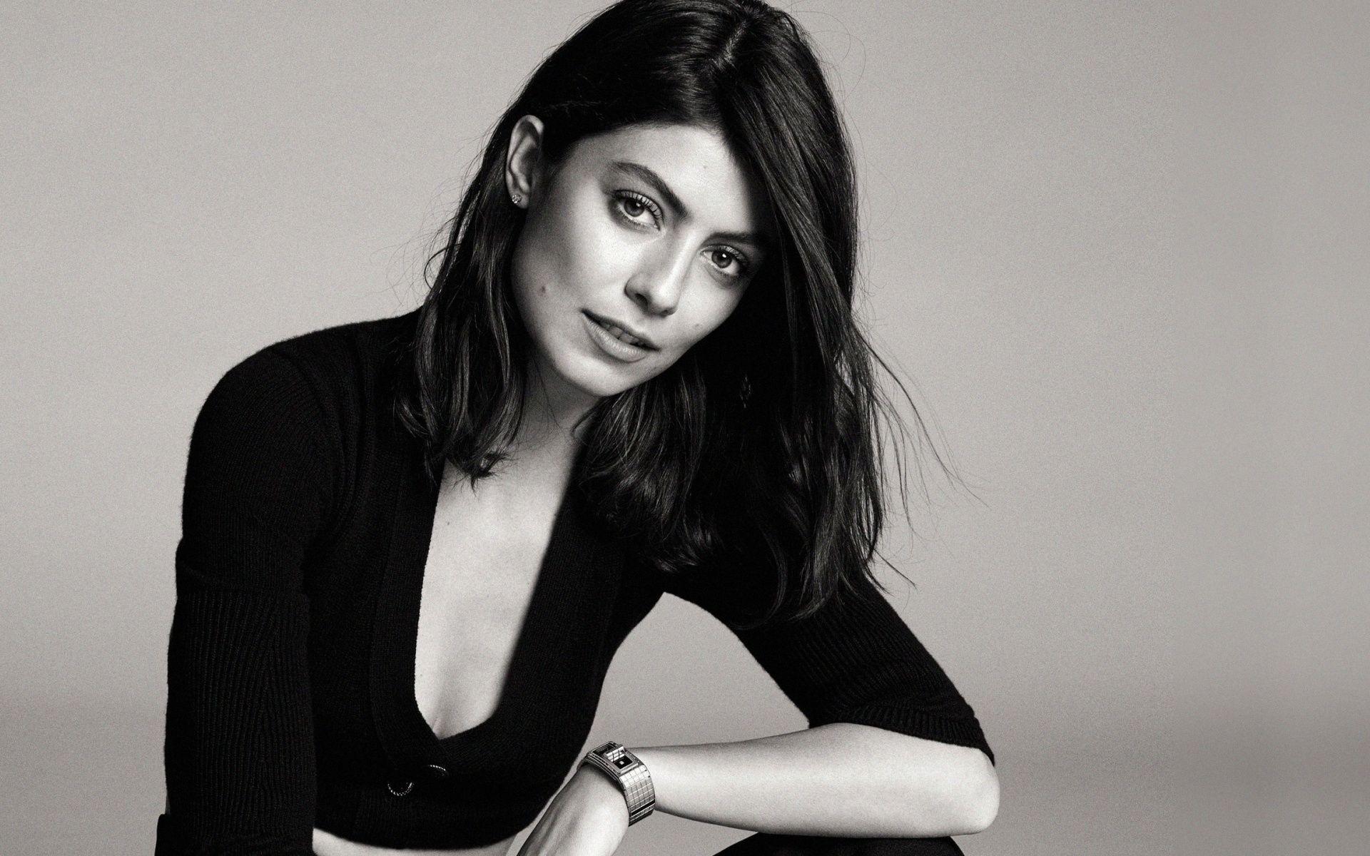 Italian Actress Wallpapers - Top Free Italian Actress Backgrounds ...