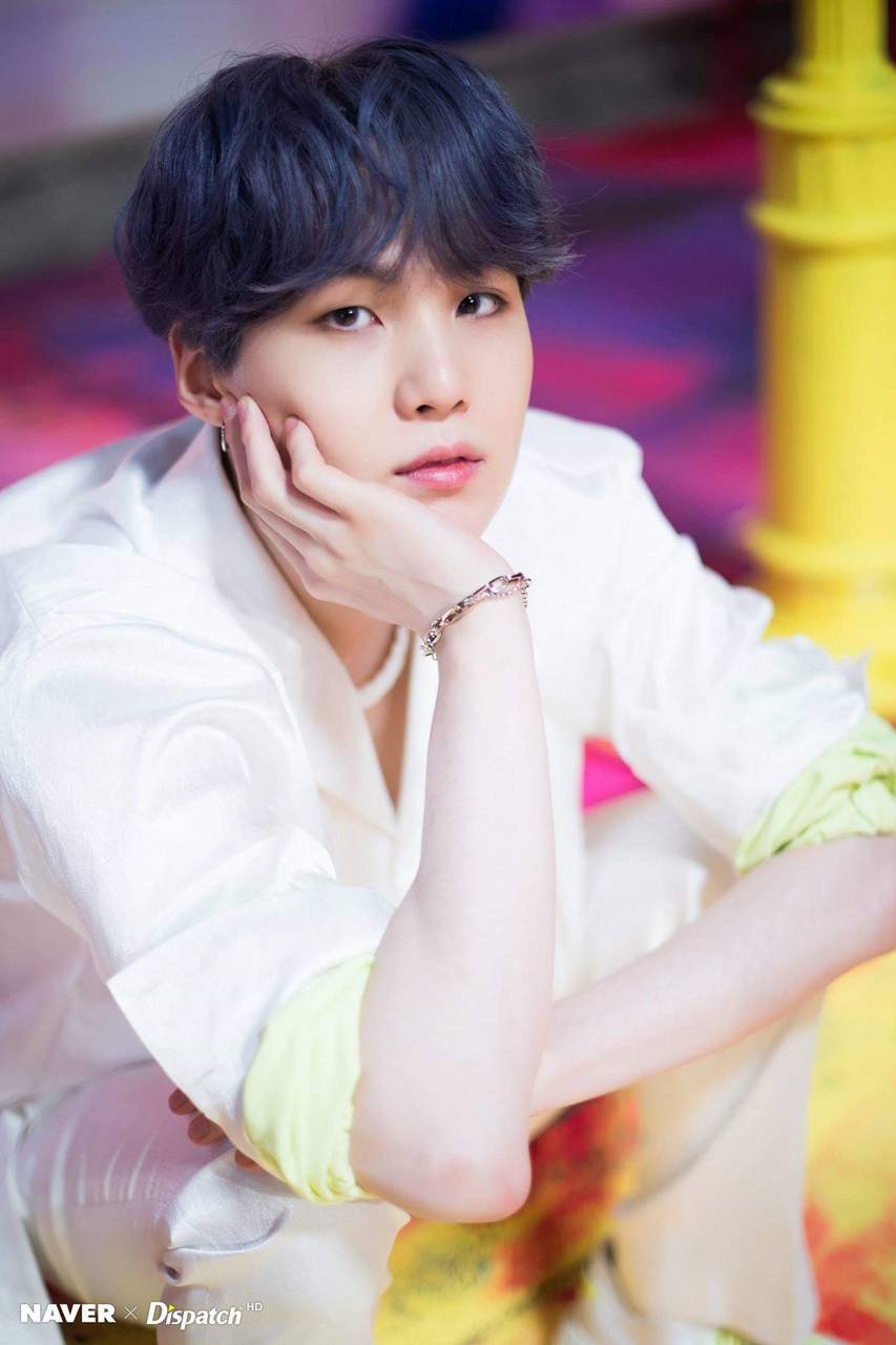 Suga iPhone Wallpapers - Top Free Suga iPhone Backgrounds - WallpaperAccess