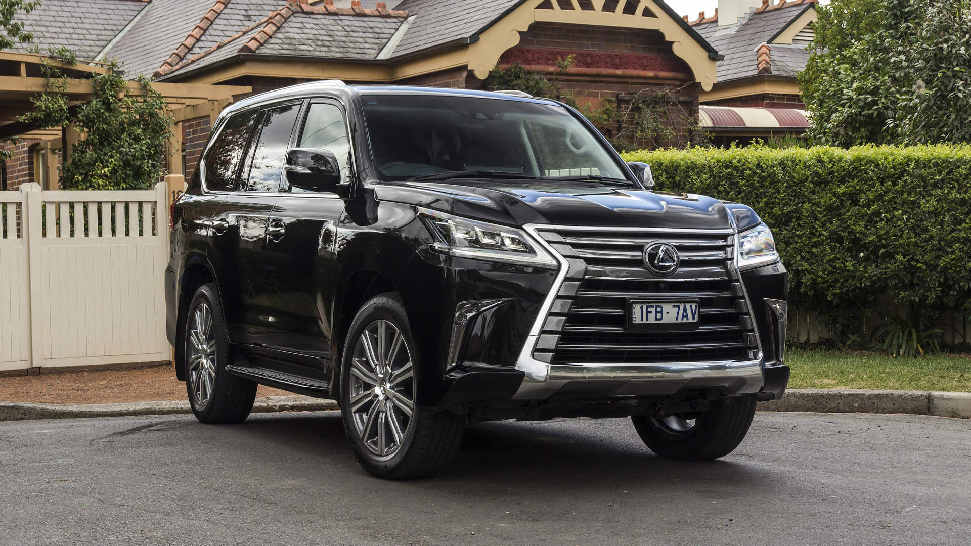 Lexus 570 Wallpapers - Top Free Lexus 570 Backgrounds - WallpaperAccess
