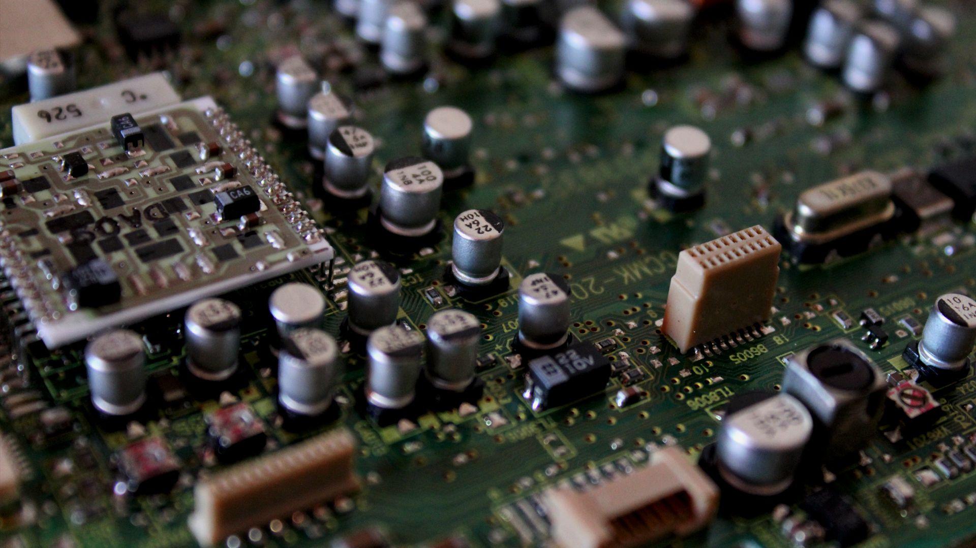 Microchip Wallpapers - Top Free Microchip Backgrounds - WallpaperAccess