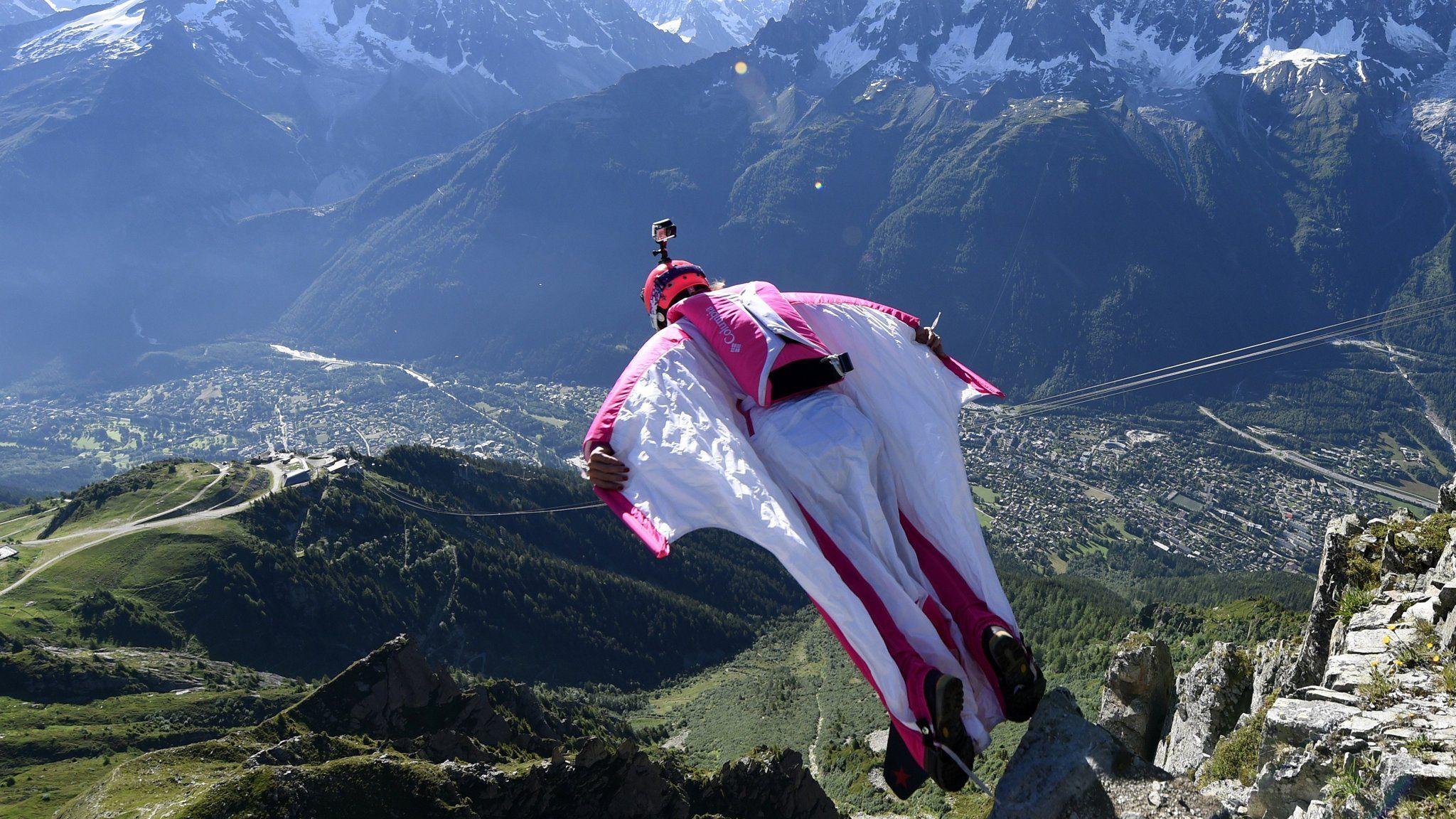 Wingsuit Wallpapers - Top Free Wingsuit Backgrounds - WallpaperAccess