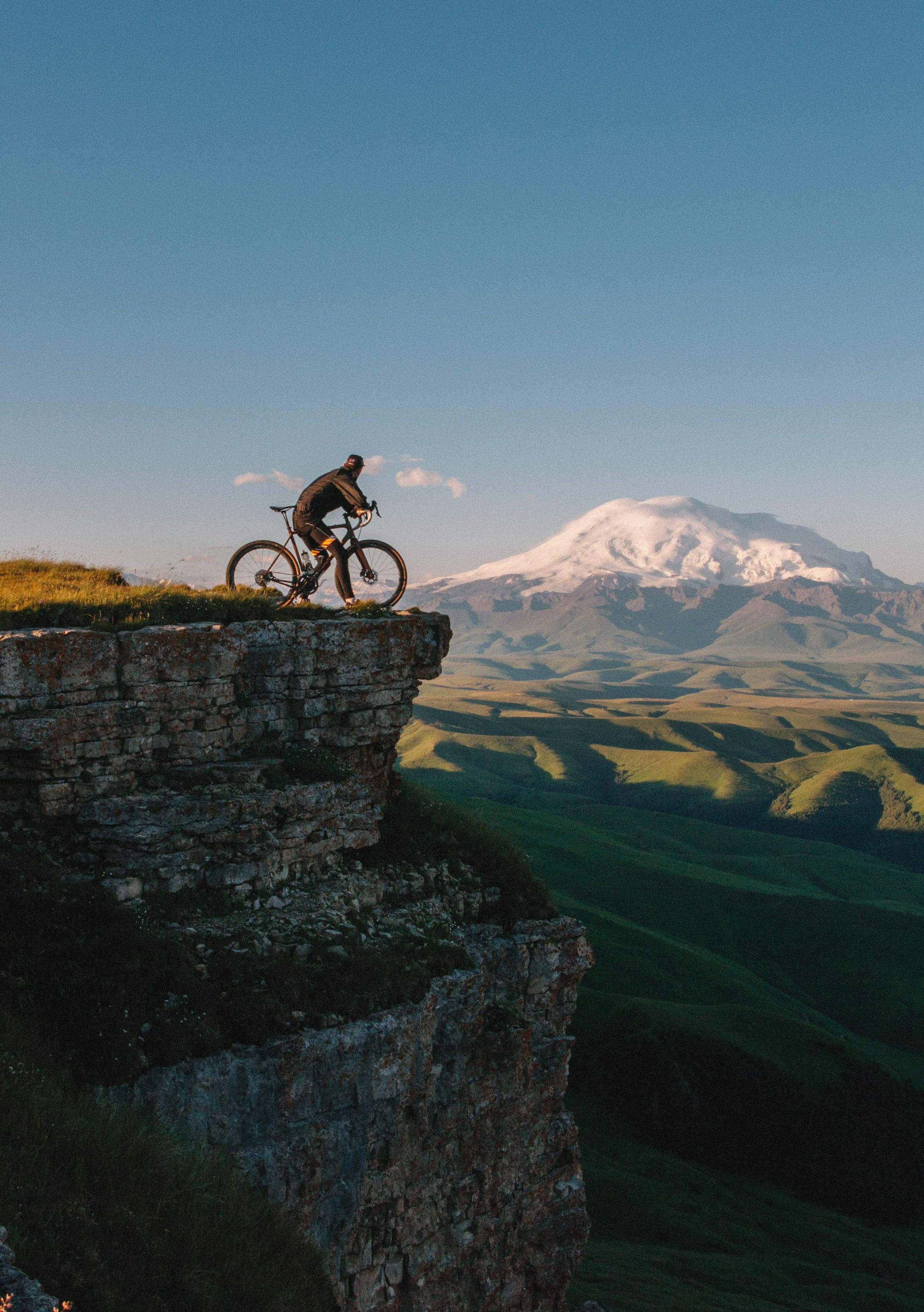 Cyclist Wallpapers - Top Free Cyclist Backgrounds - WallpaperAccess