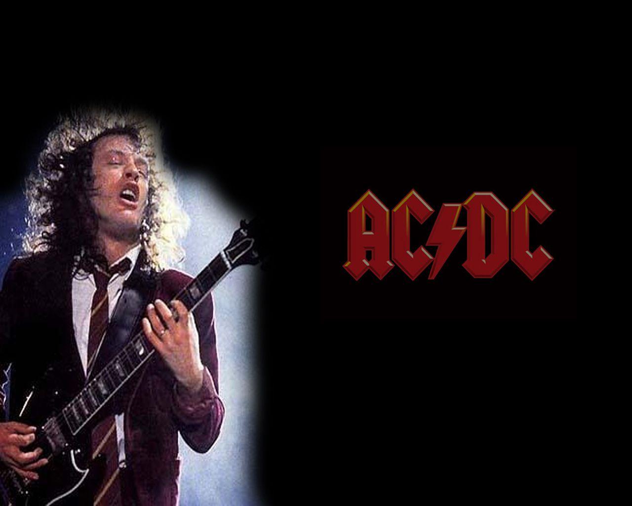Angus Young Wallpapers - Top Free Angus Young Backgrounds - WallpaperAccess