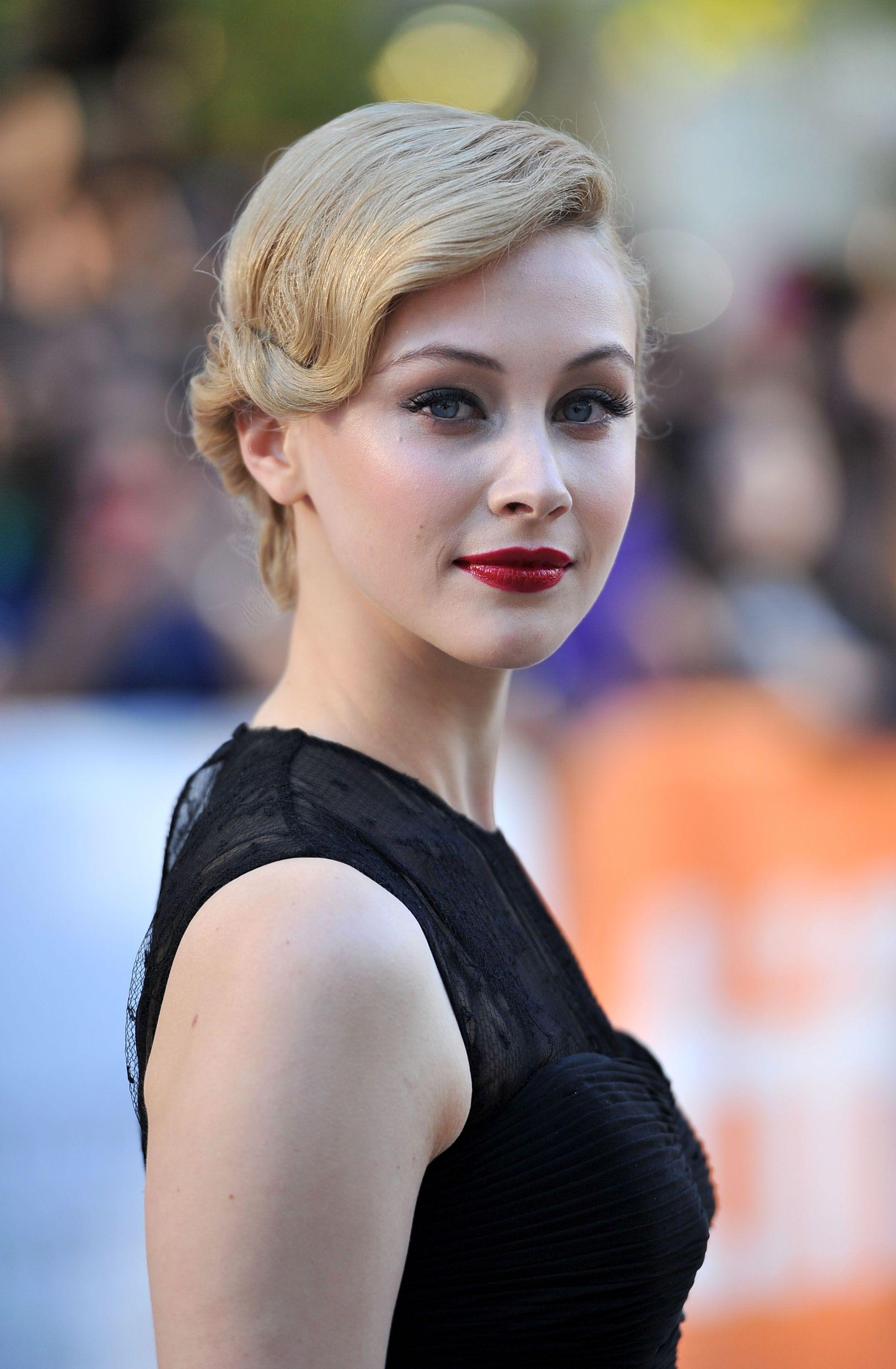Sarah Gadon Wallpapers - Top Free Sarah Gadon Backgrounds - WallpaperAccess