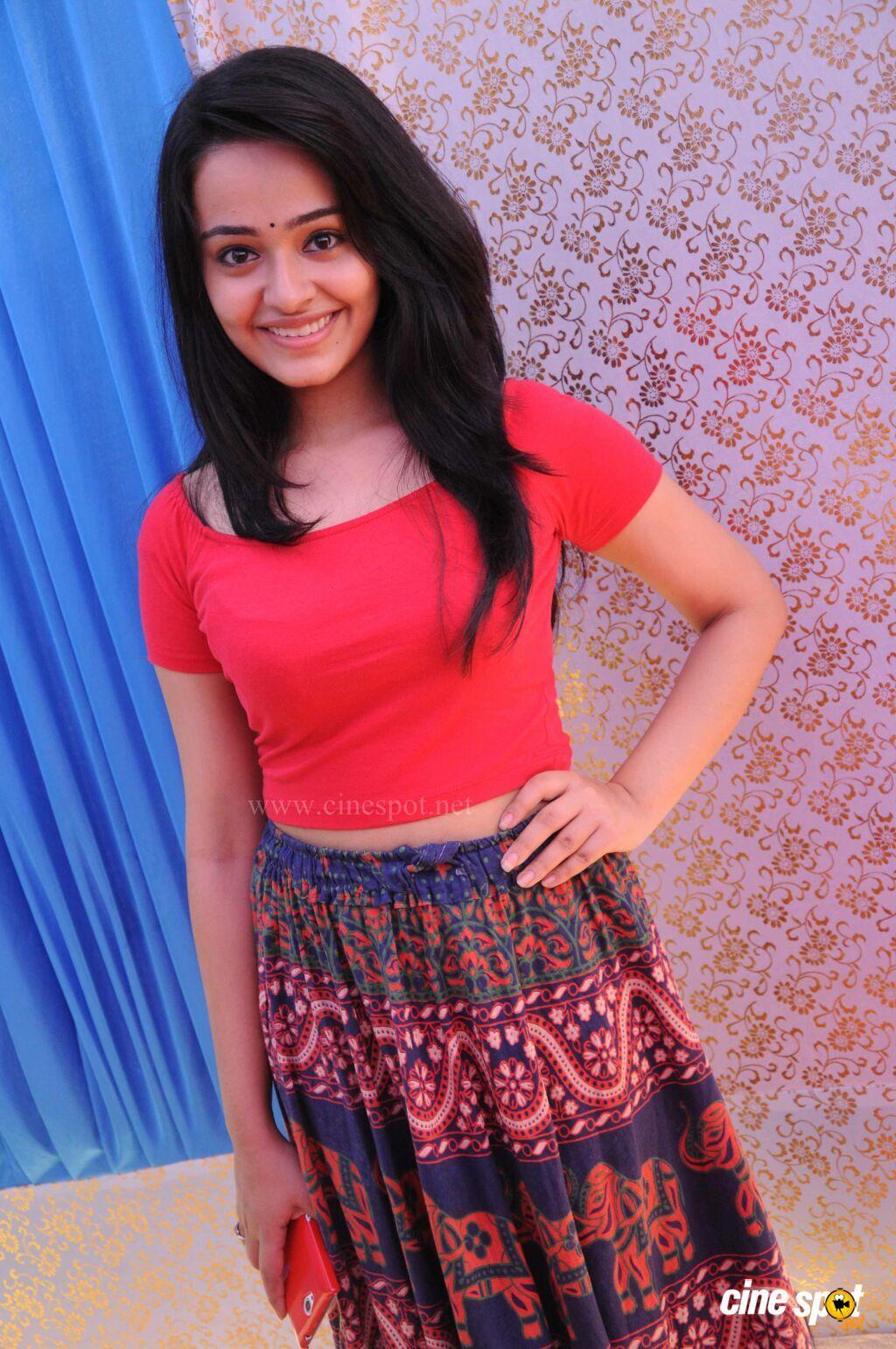 Apoorva Arora Wallpapers - Top Free Apoorva Arora Backgrounds ...