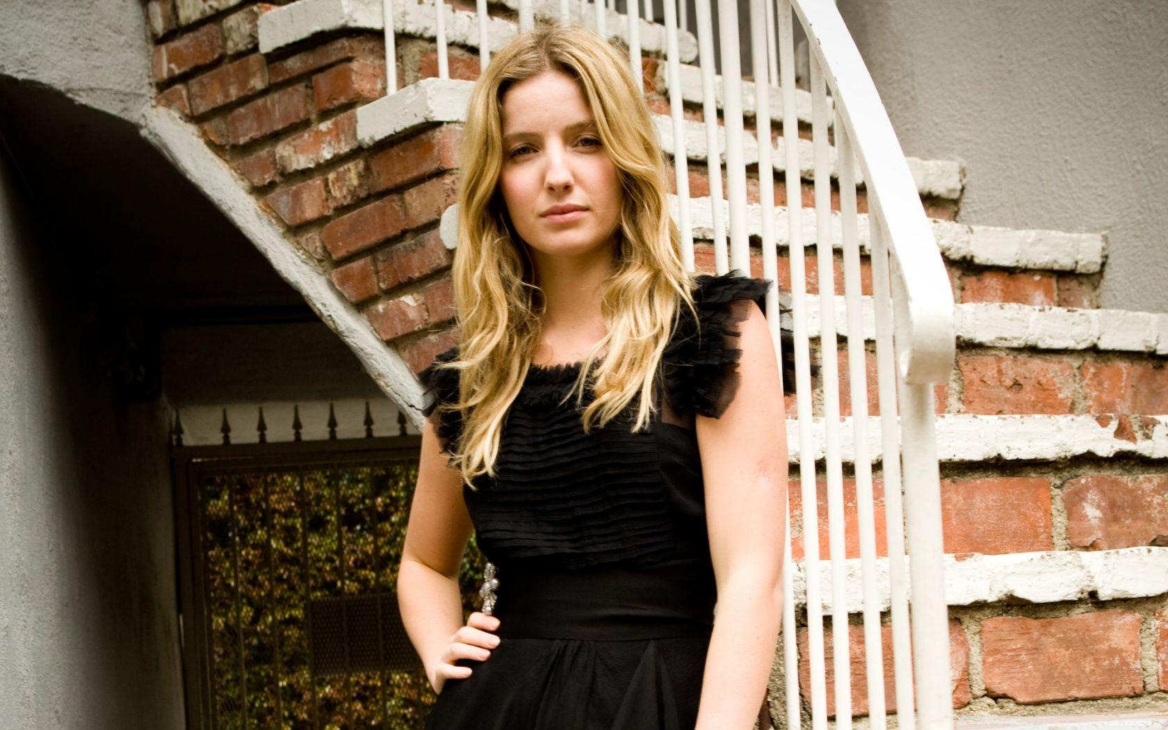 Annabelle Wallis Wallpapers - Top Free Annabelle Wallis Backgrounds ...