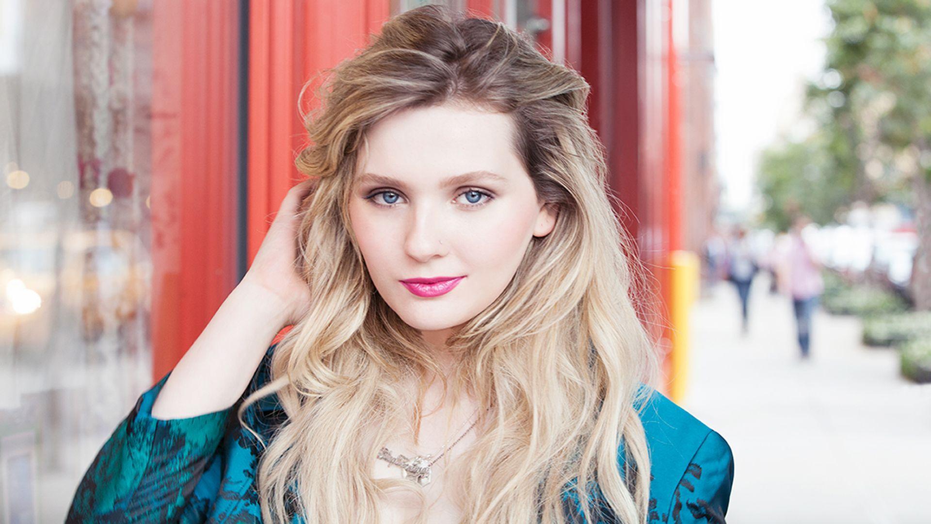 Abigail Breslin Wallpapers - Top Free Abigail Breslin Backgrounds ...
