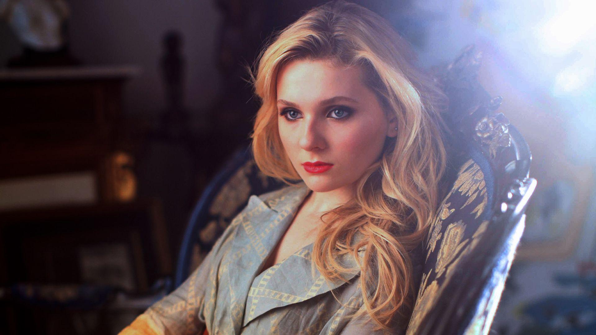 Abigail Breslin Wallpapers - Top Free Abigail Breslin Backgrounds ...