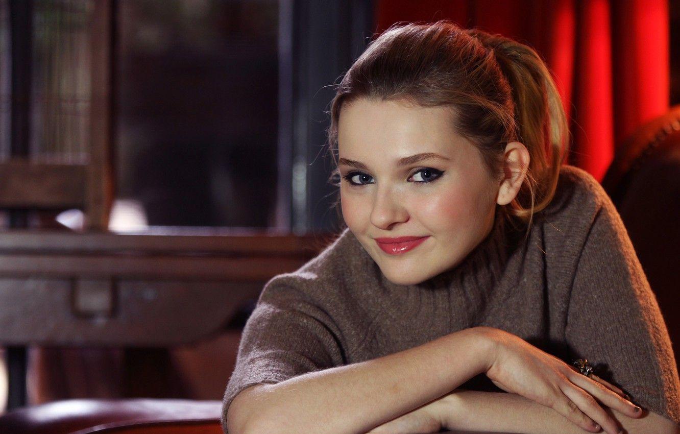 Abigail Breslin Wallpapers - Top Free Abigail Breslin Backgrounds ...