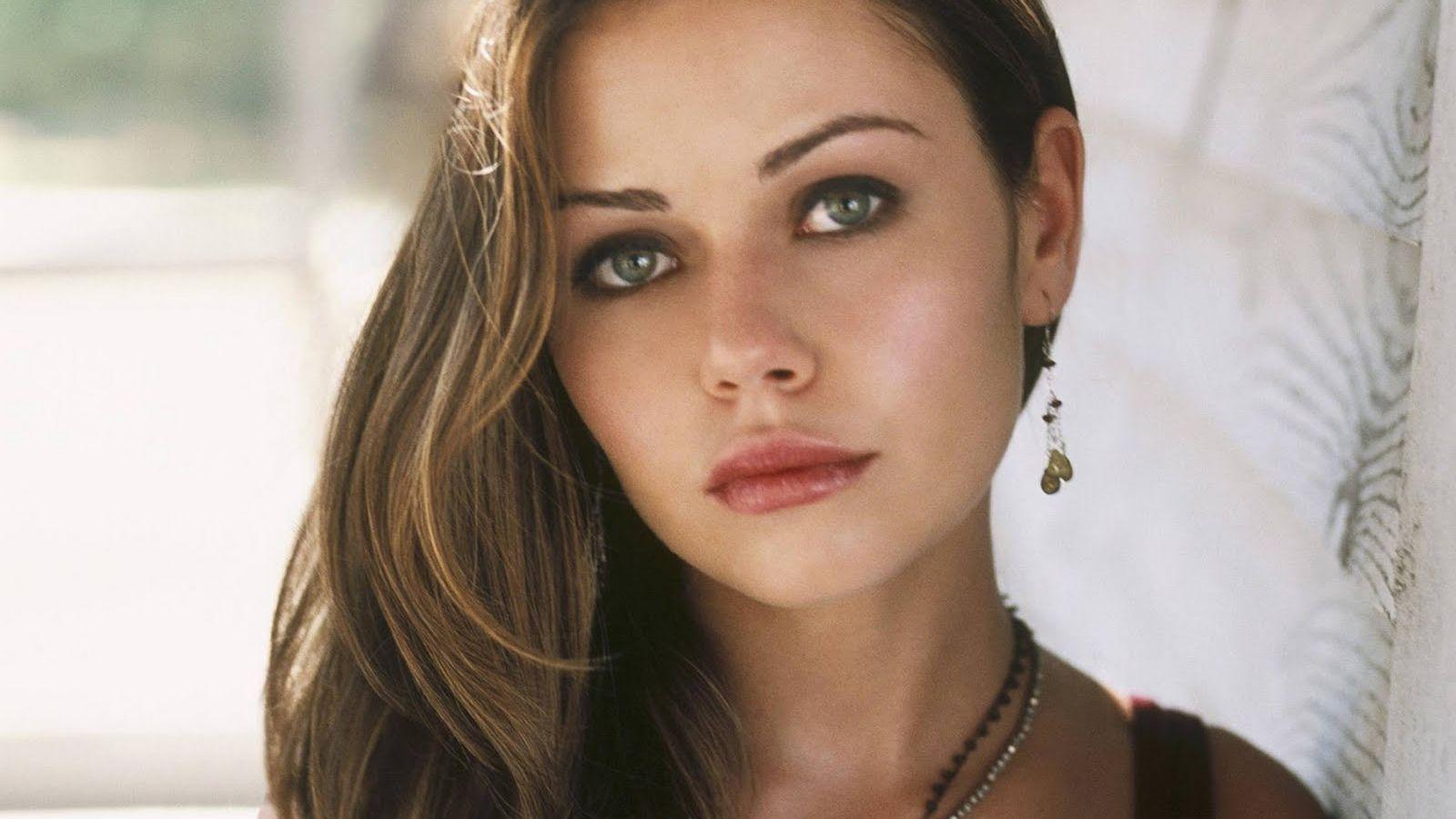 Beautiful Model Wallpapers - Top Free Beautiful Model Backgrounds ...