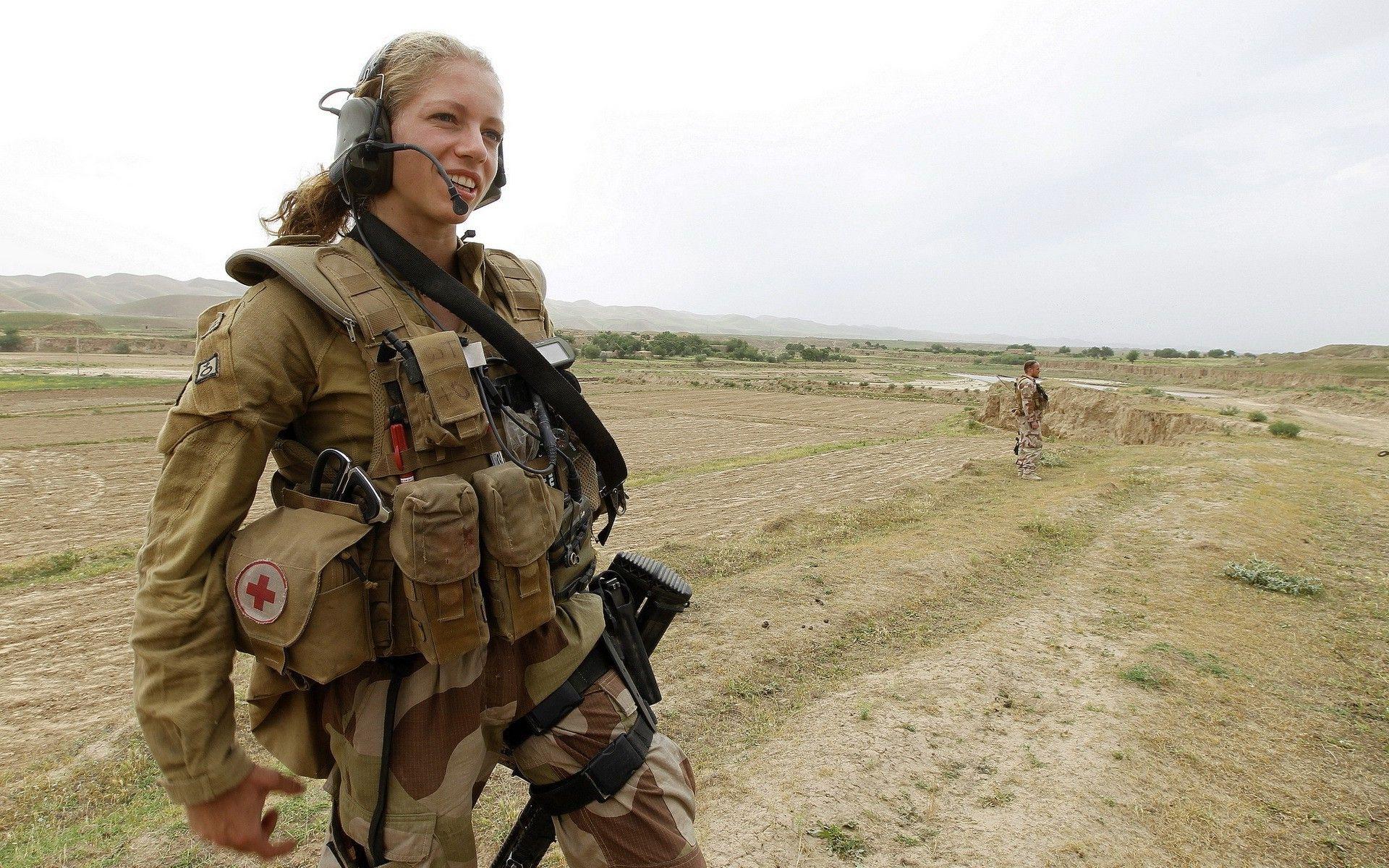 Female Soldier HD Wallpapers - Top Free Female Soldier HD Backgrounds ...