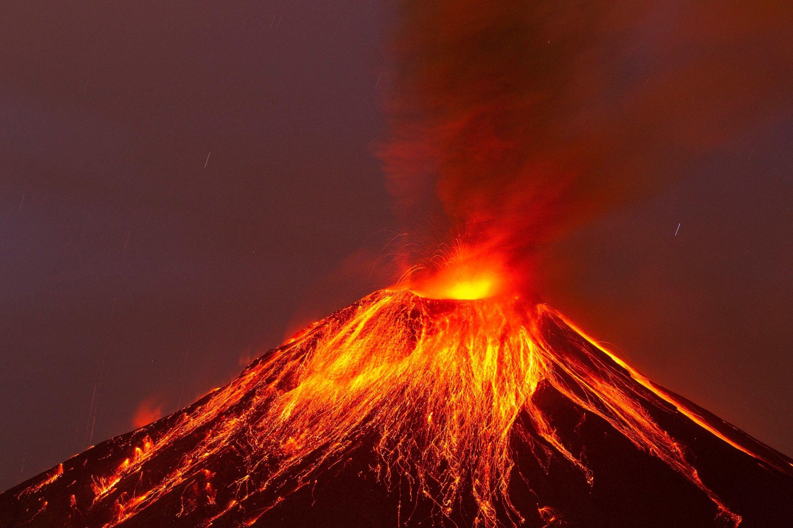 Volcano HD Wallpapers - Top Free Volcano HD Backgrounds - WallpaperAccess