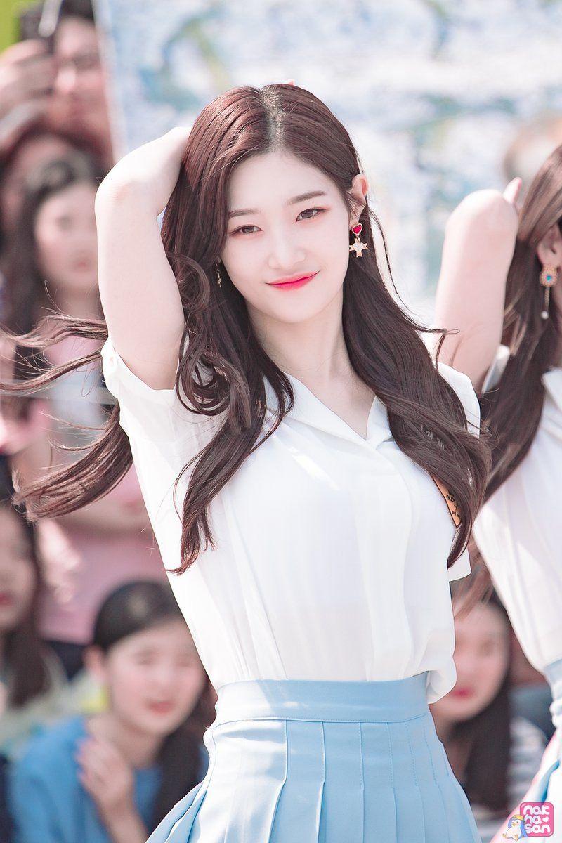 Jung Chae-yeon Wallpapers - Top Free Jung Chae-yeon Backgrounds - WallpaperAccess