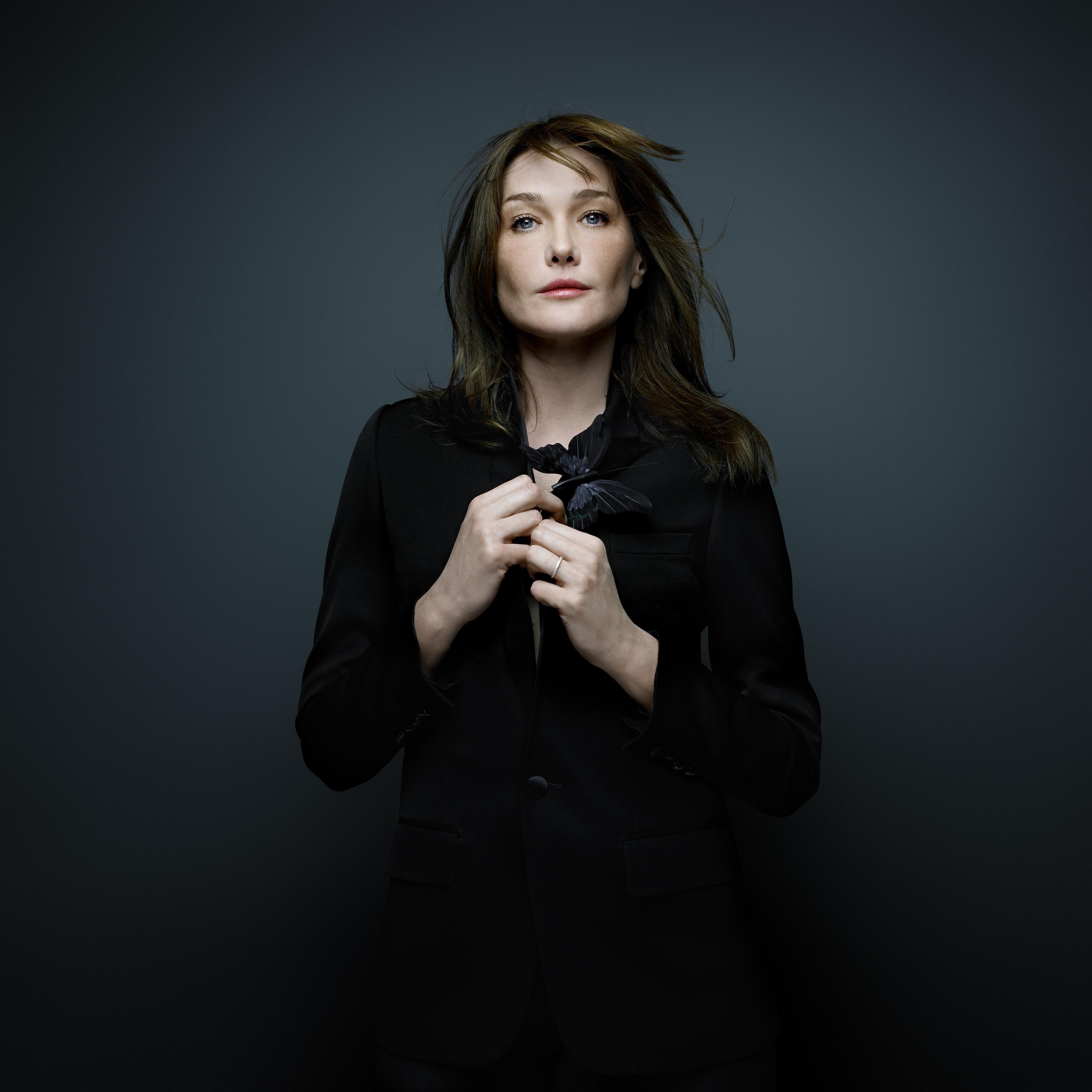 Carla Bruni Wallpapers - Top Free Carla Bruni Backgrounds - WallpaperAccess