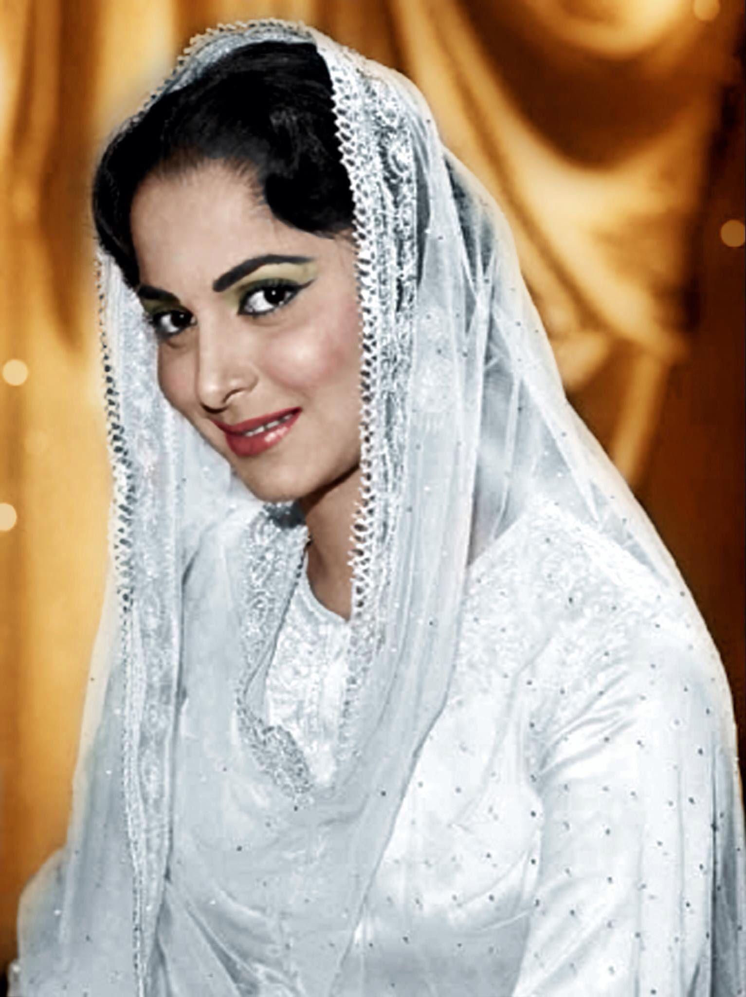 Waheeda Rehman Wallpapers - Top Free Waheeda Rehman Backgrounds ...