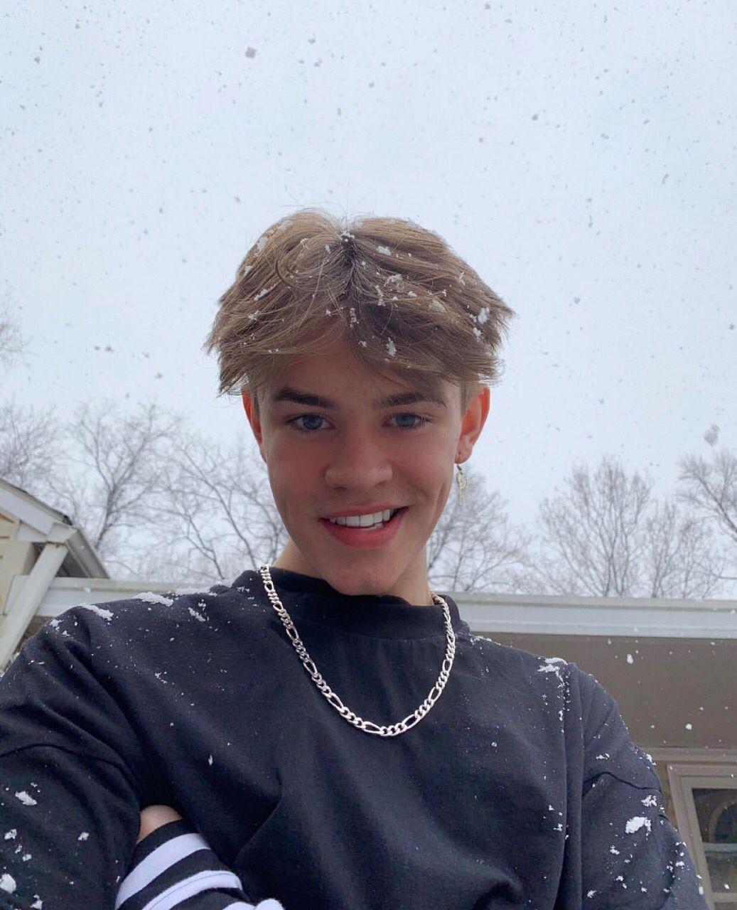 Tiktok Boys Wallpapers - Top Free Tiktok Boys Backgrounds - WallpaperAccess