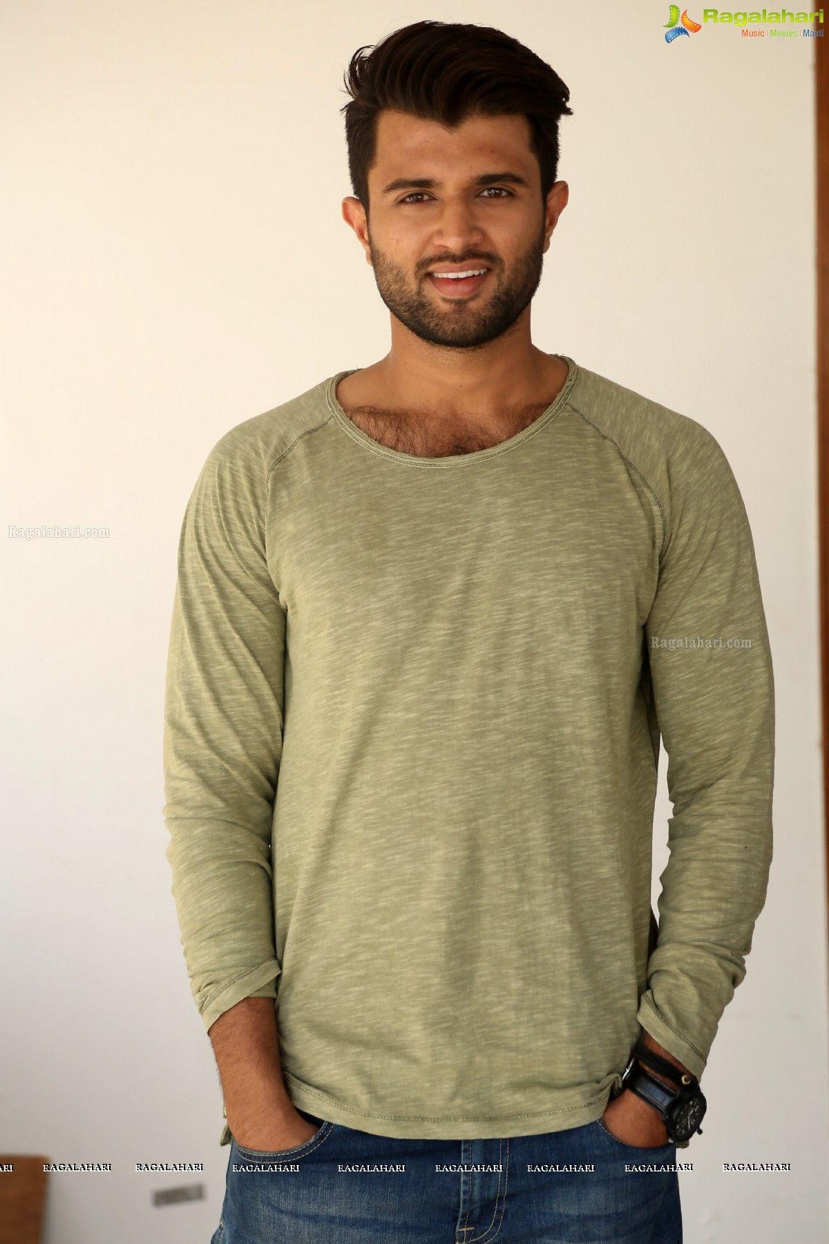 Vijay Deverakonda Wallpapers - Top Free Vijay Deverakonda Backgrounds ...