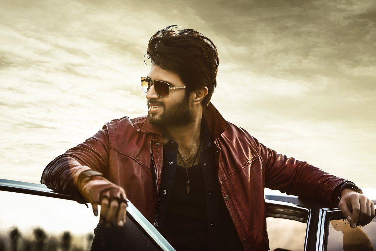 Vijay Deverakonda Wallpapers - Top Free Vijay Deverakonda Backgrounds ...