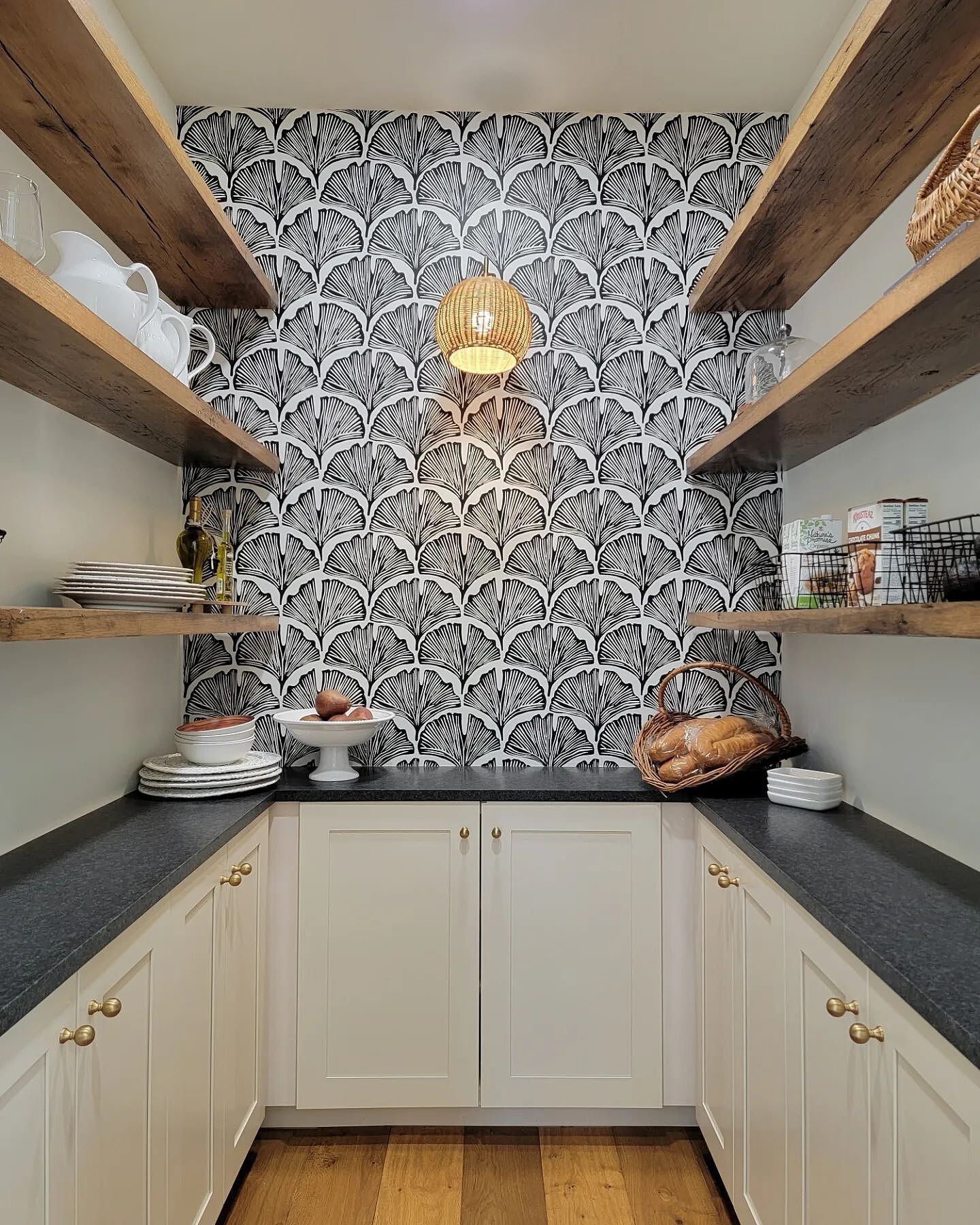 Cabinets Wallpapers - Top Free Cabinets Backgrounds - WallpaperAccess