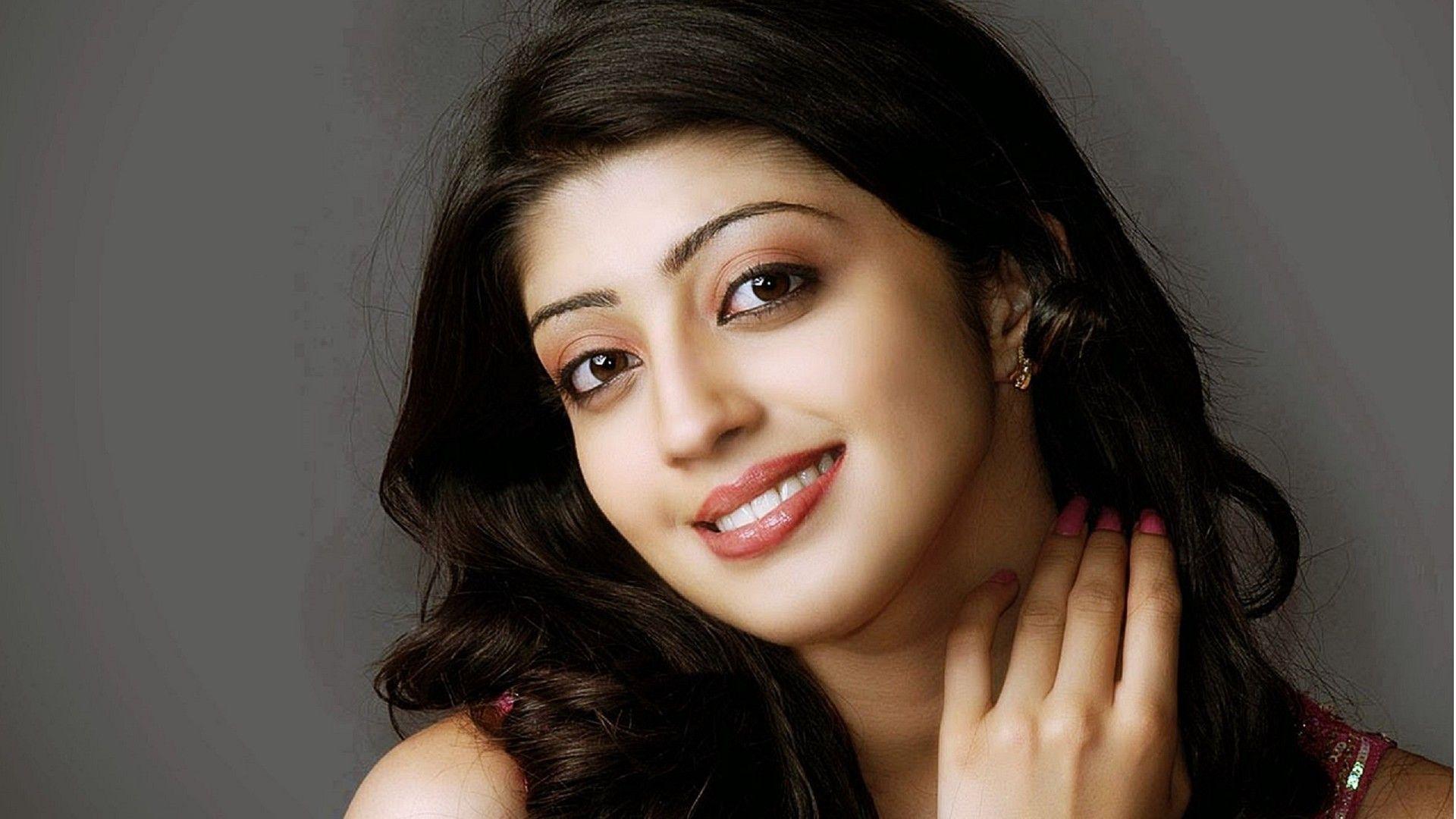 Pranitha Subhash 4K Wallpapers - Top Free Pranitha Subhash 4K ...