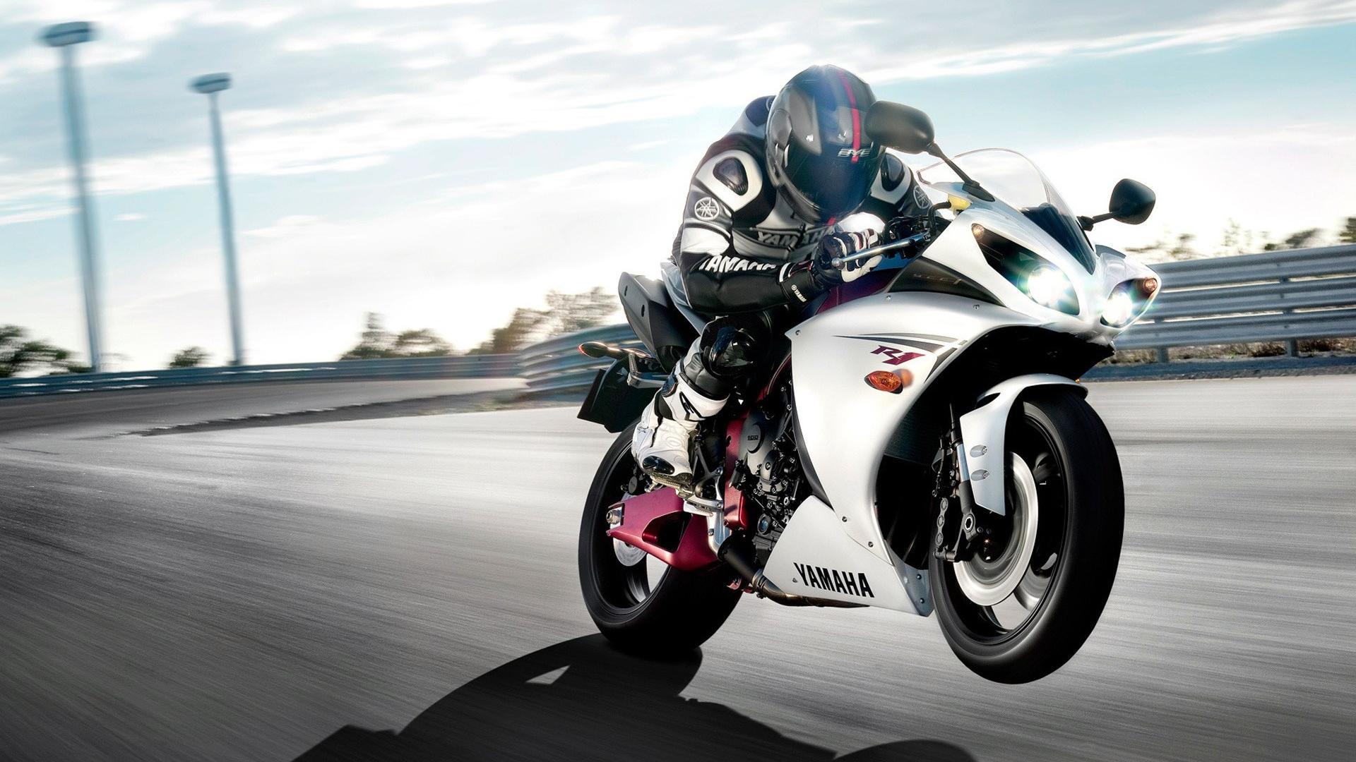 Yamaha R1 White Wallpapers - Top Free Yamaha R1 White Backgrounds ...