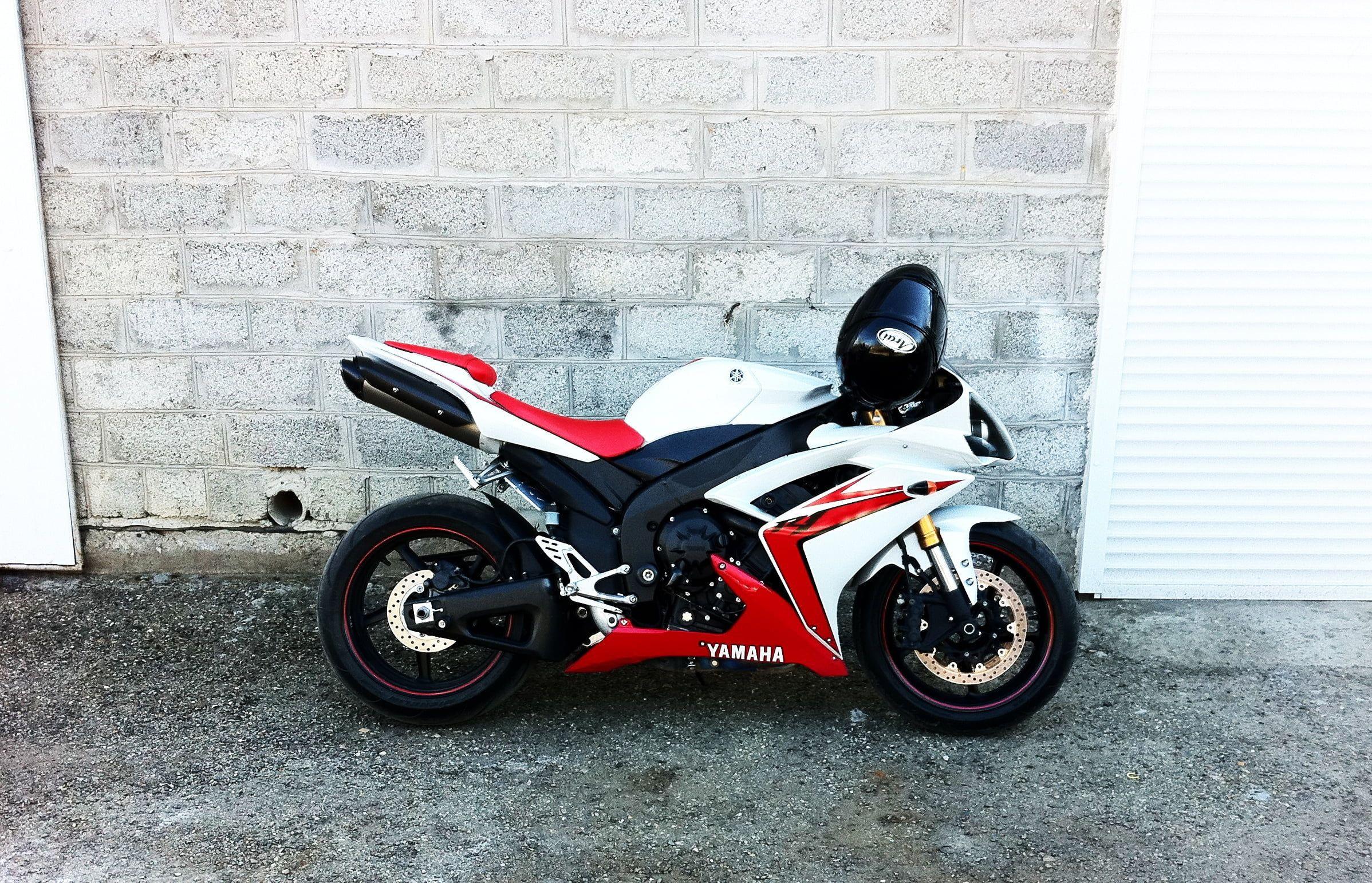 Yamaha R1 White Wallpapers - Top Free Yamaha R1 White Backgrounds ...