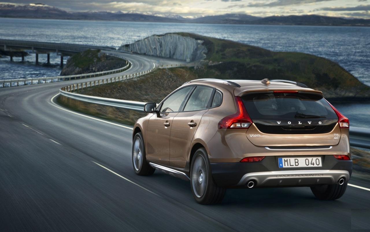 Volvo V40 Wallpapers - Top Free Volvo V40 Backgrounds - WallpaperAccess