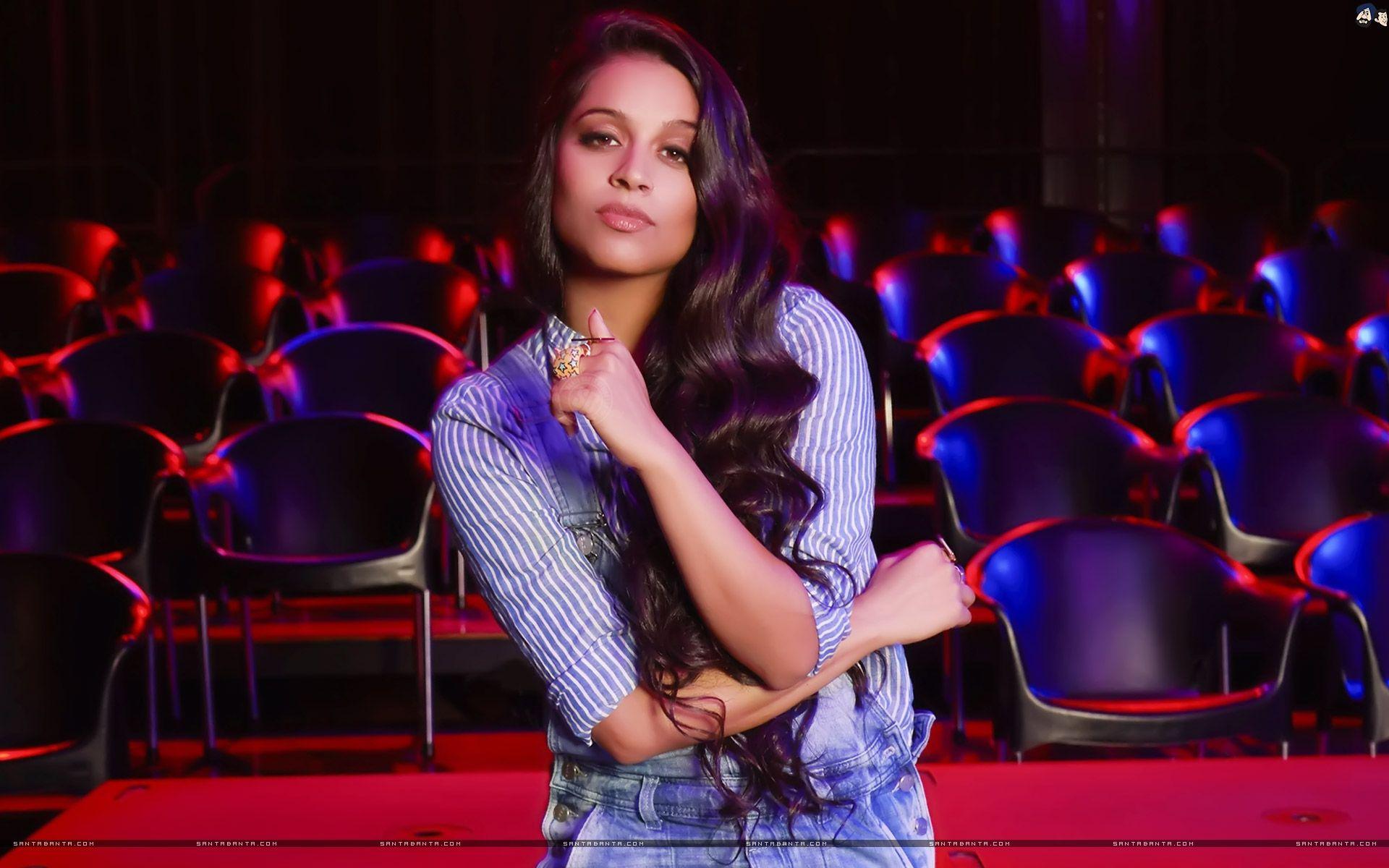 Lilly Singh Wallpapers - Top Free Lilly Singh Backgrounds - WallpaperAccess