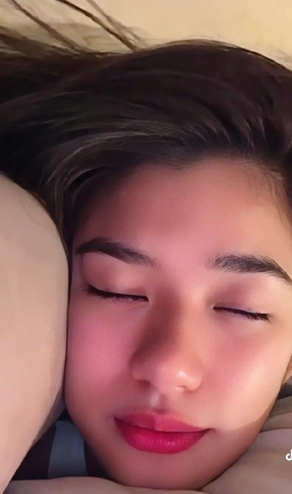 Bini Aiah Wallpapers - Top Free Bini Aiah Backgrounds - WallpaperAccess