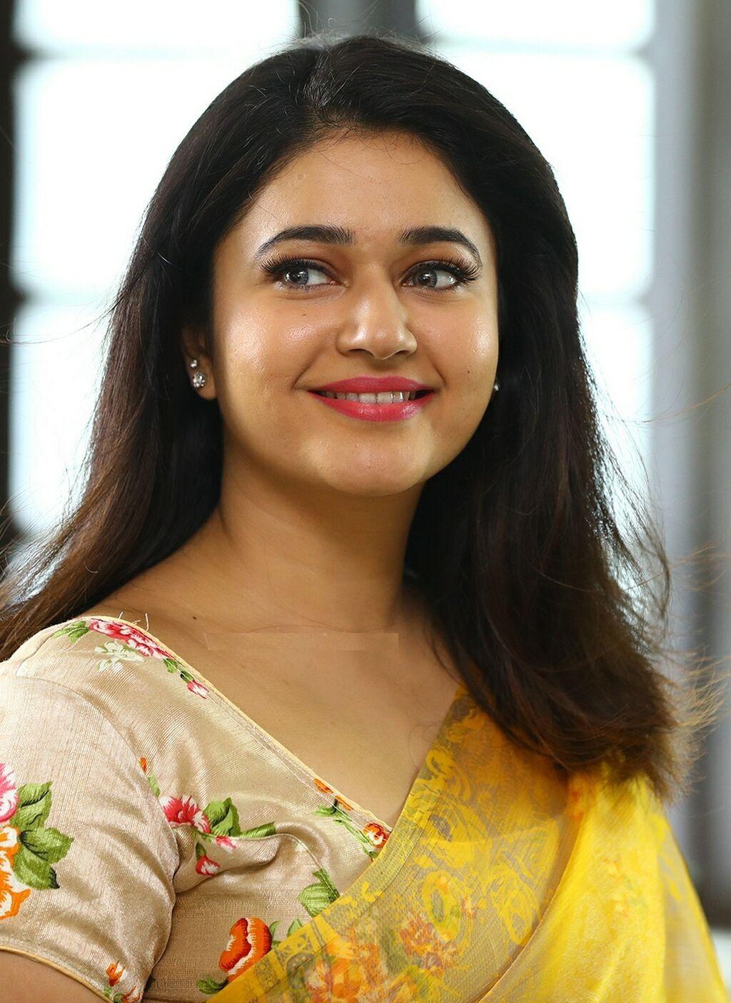 Poonam Bajwa Wallpapers - Top Free Poonam Bajwa Backgrounds ...