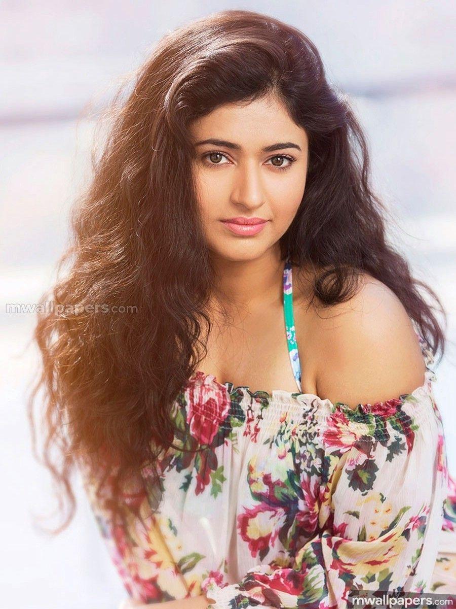 Poonam Bajwa Wallpapers - Top Free Poonam Bajwa Backgrounds ...
