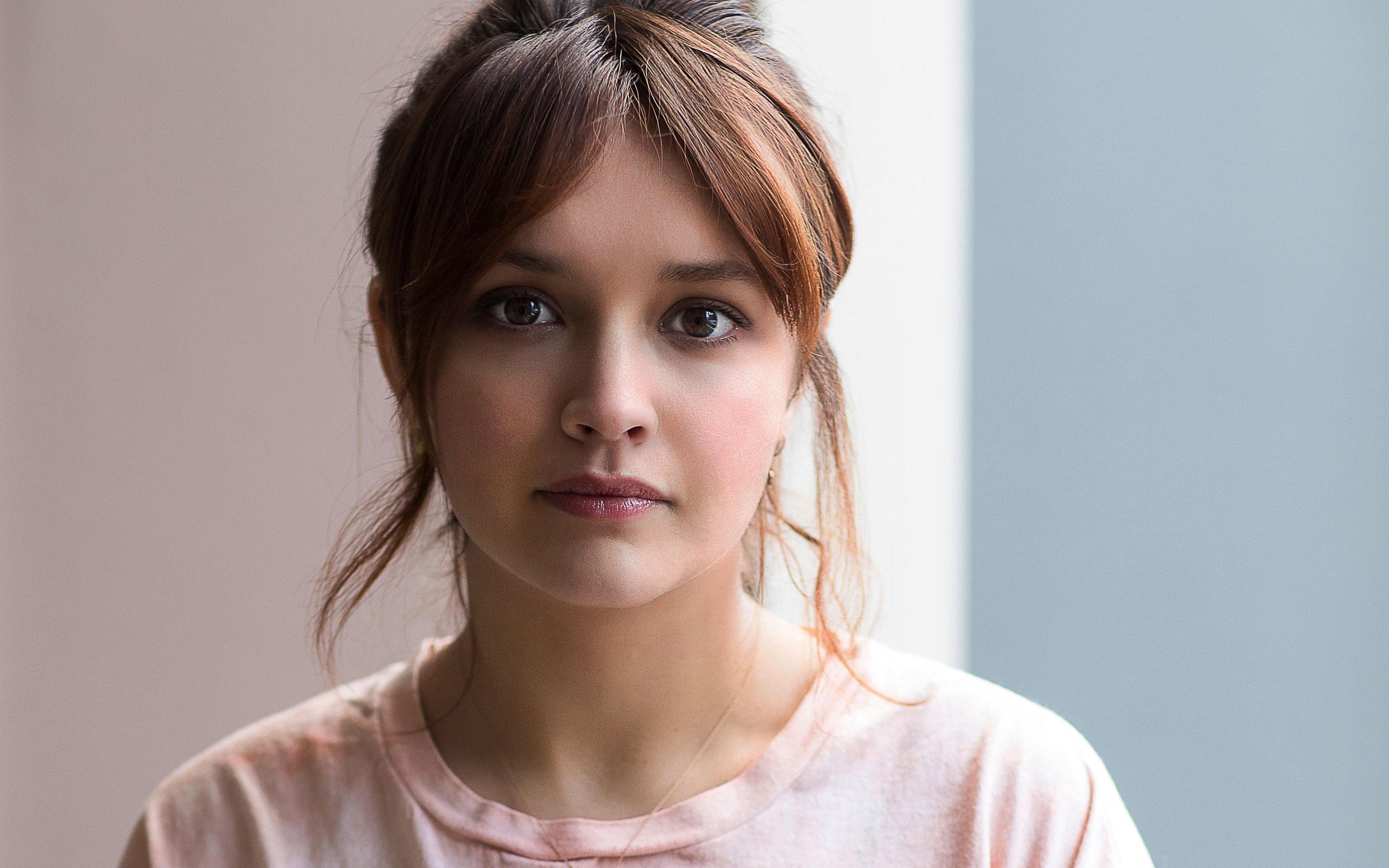 Olivia Cooke Desktop Wallpapers - Top Free Olivia Cooke Desktop Backgrounds - WallpaperAccess