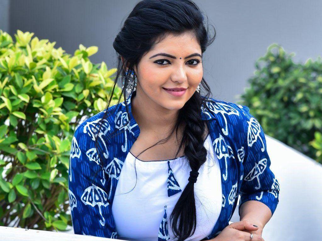 Athulya Ravi Wallpapers - Top Free Athulya Ravi Backgrounds ...