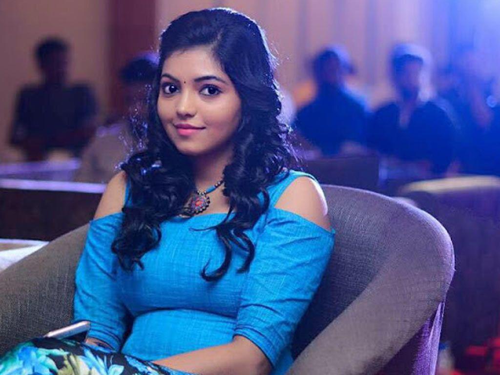 Athulya Ravi Wallpapers - Top Free Athulya Ravi Backgrounds ...