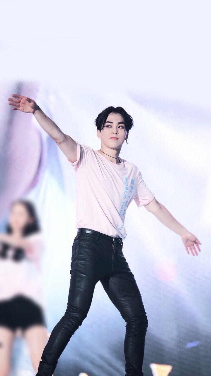 Xiumin Wallpapers - Top Free Xiumin Backgrounds - WallpaperAccess