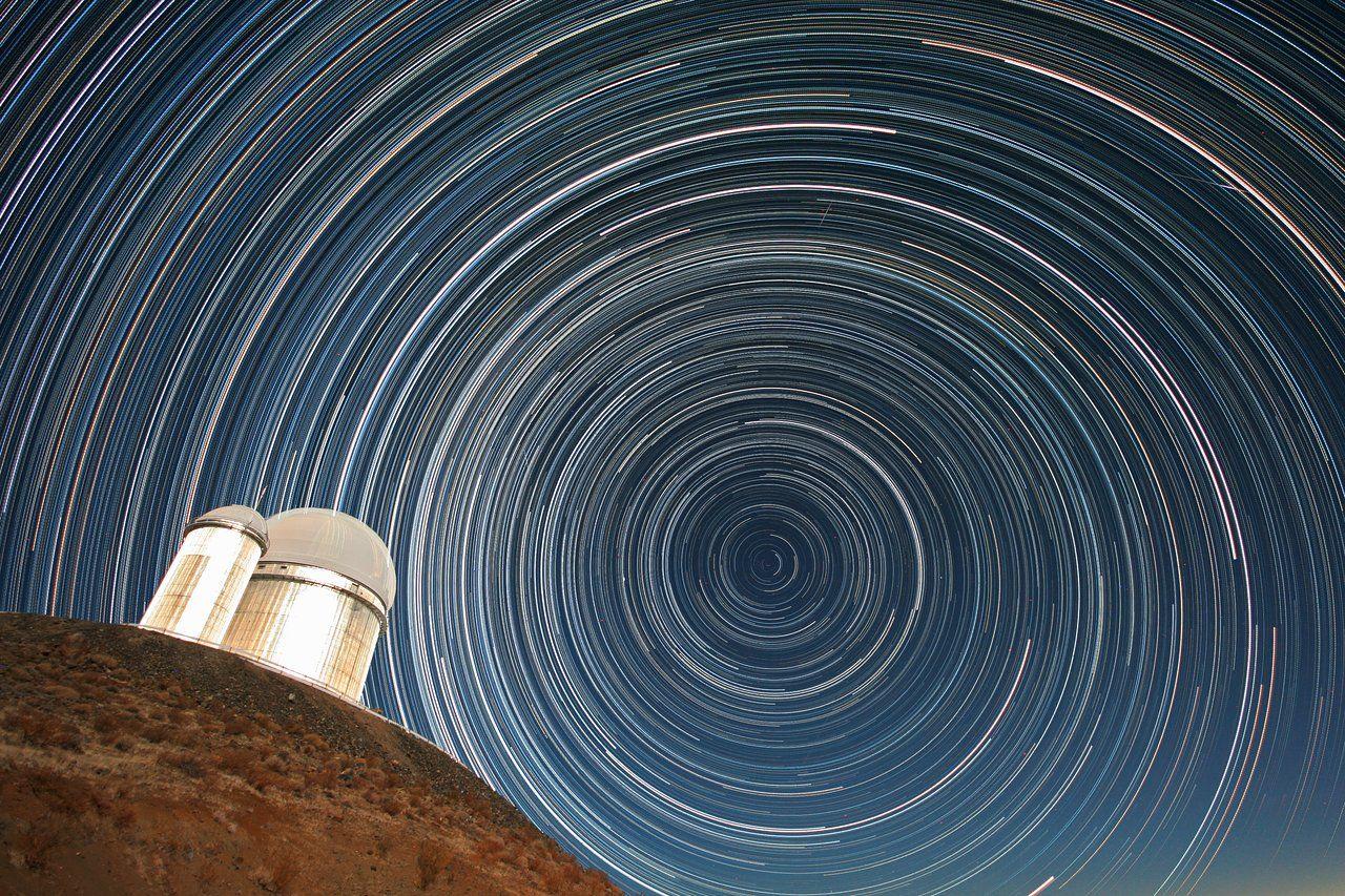 Star Trail Wallpapers - Top Free Star Trail Backgrounds - WallpaperAccess