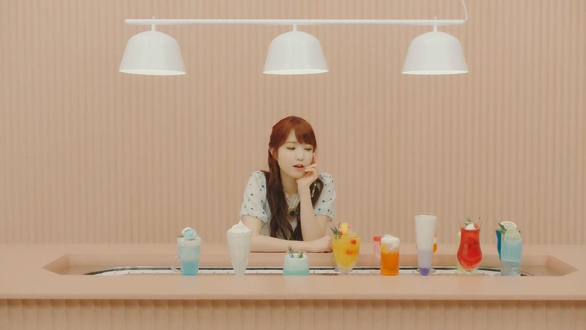 Eating Wallpapers - Top Free Eating Backgrounds - WallpaperAccess