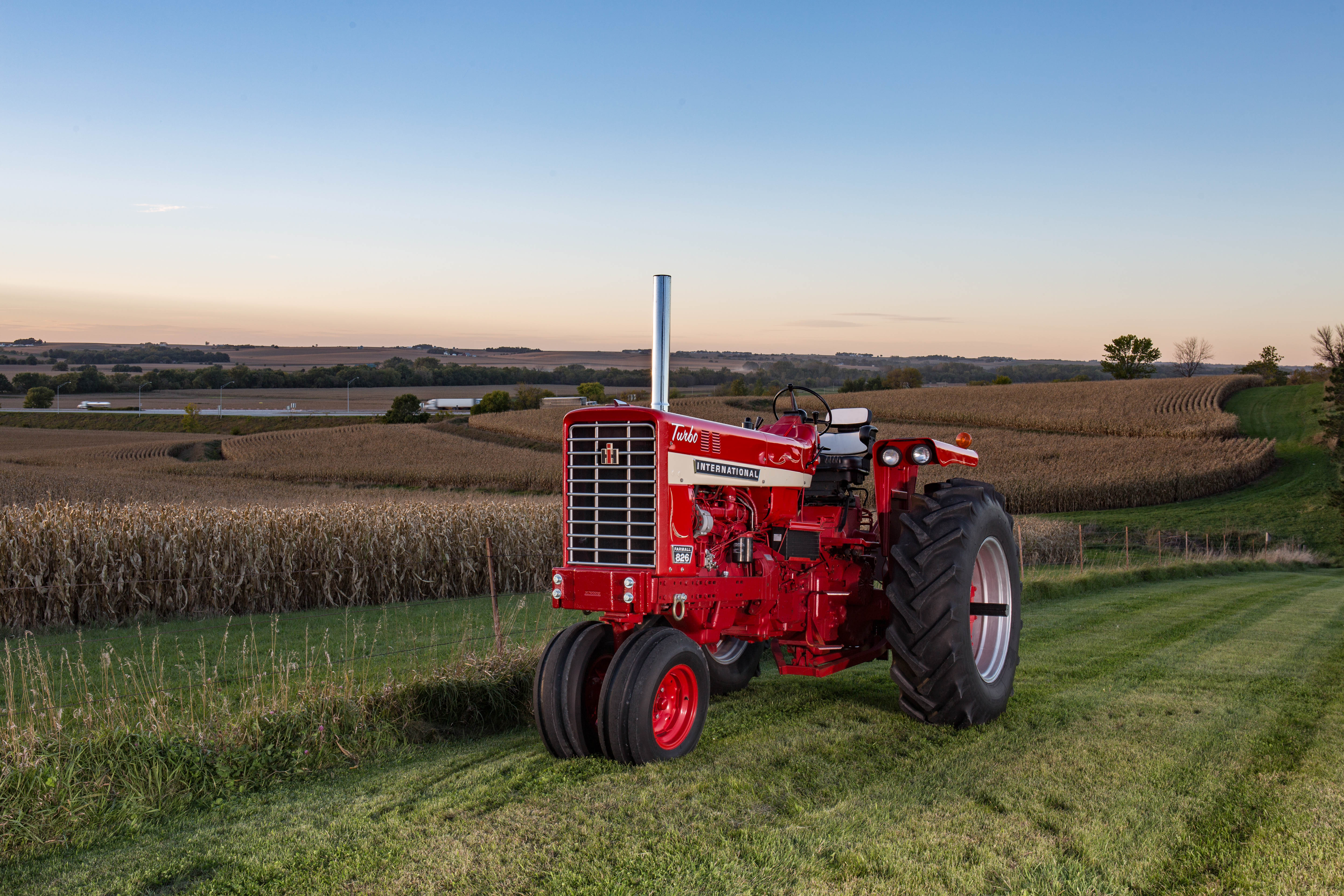 International Tractors Wallpapers - Top Free International Tractors ...