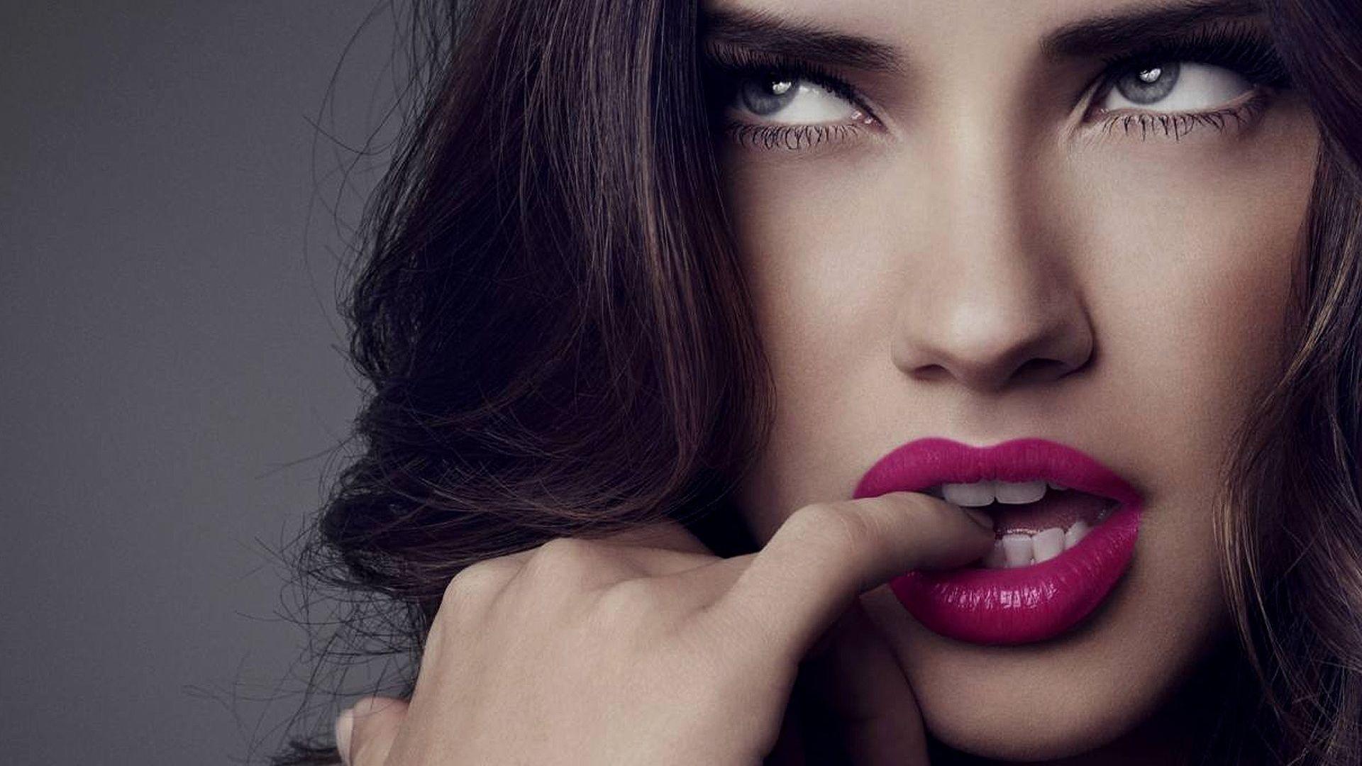 Girl Wallpapers - Top Free Girl Backgrounds - WallpaperAccess
