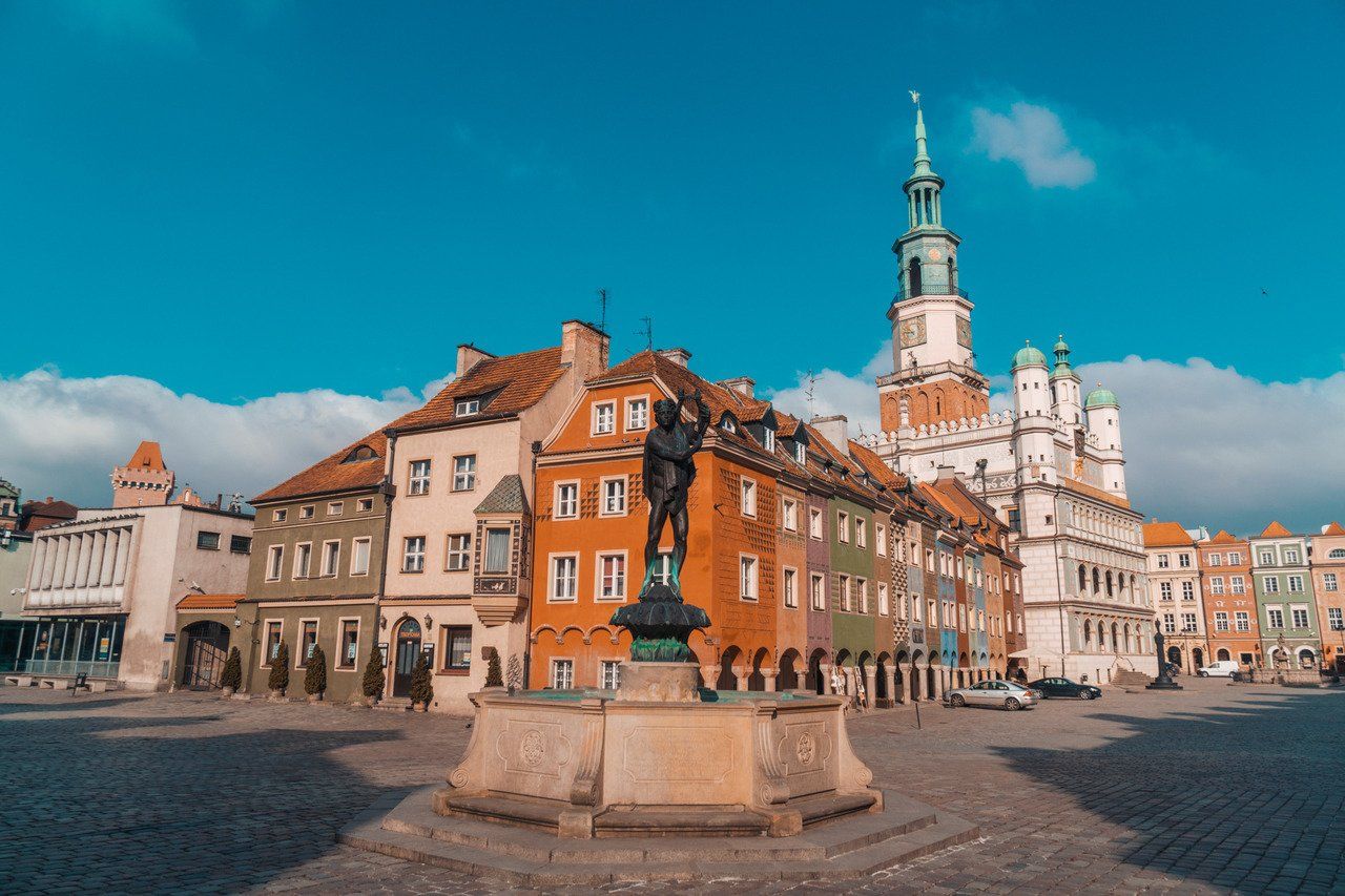 Poznan Wallpapers - Top Free Poznan Backgrounds - WallpaperAccess