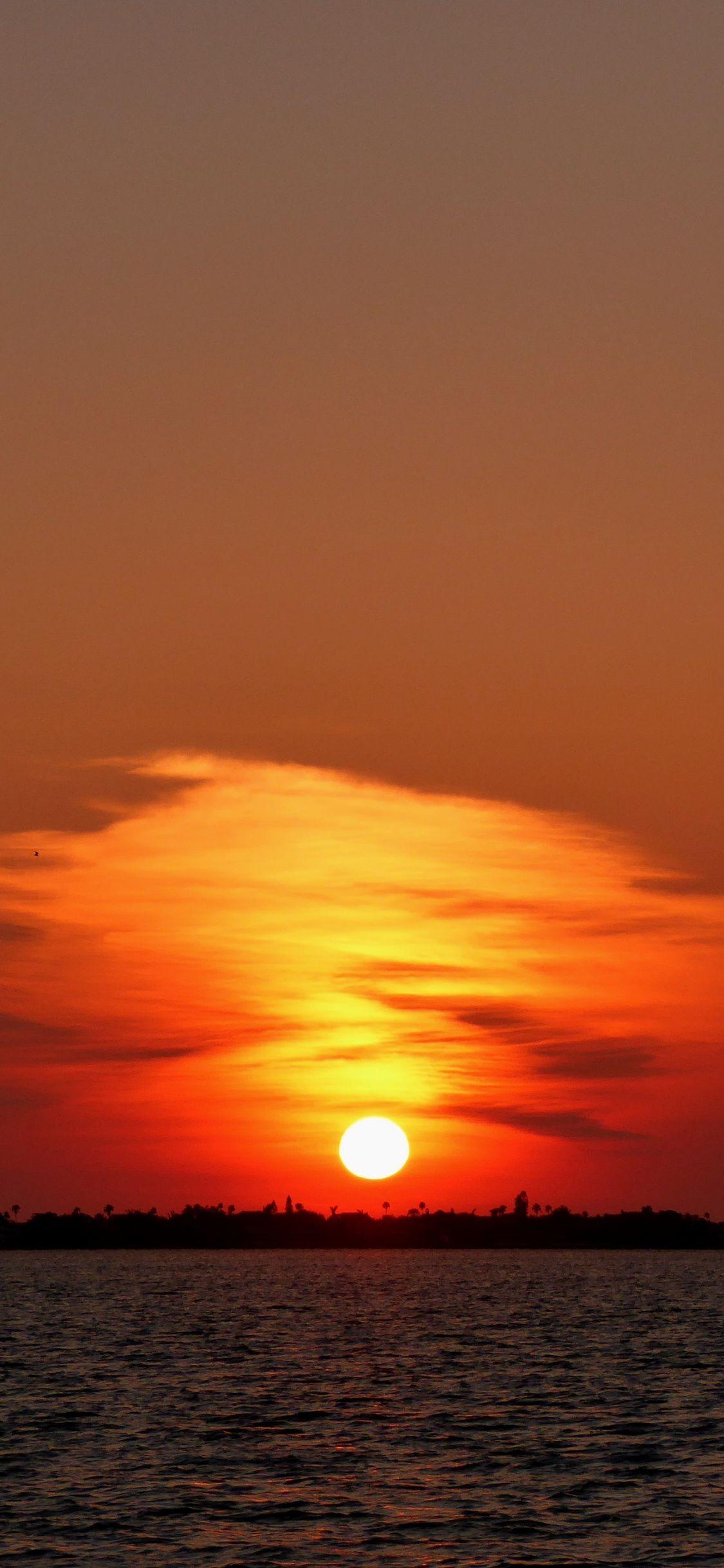 Sun iPhone Wallpapers - Top Free Sun iPhone Backgrounds - WallpaperAccess