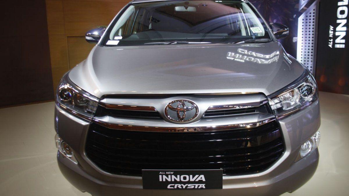 Toyota Innova Crysta Wallpapers - Top Free Toyota Innova Crysta ...