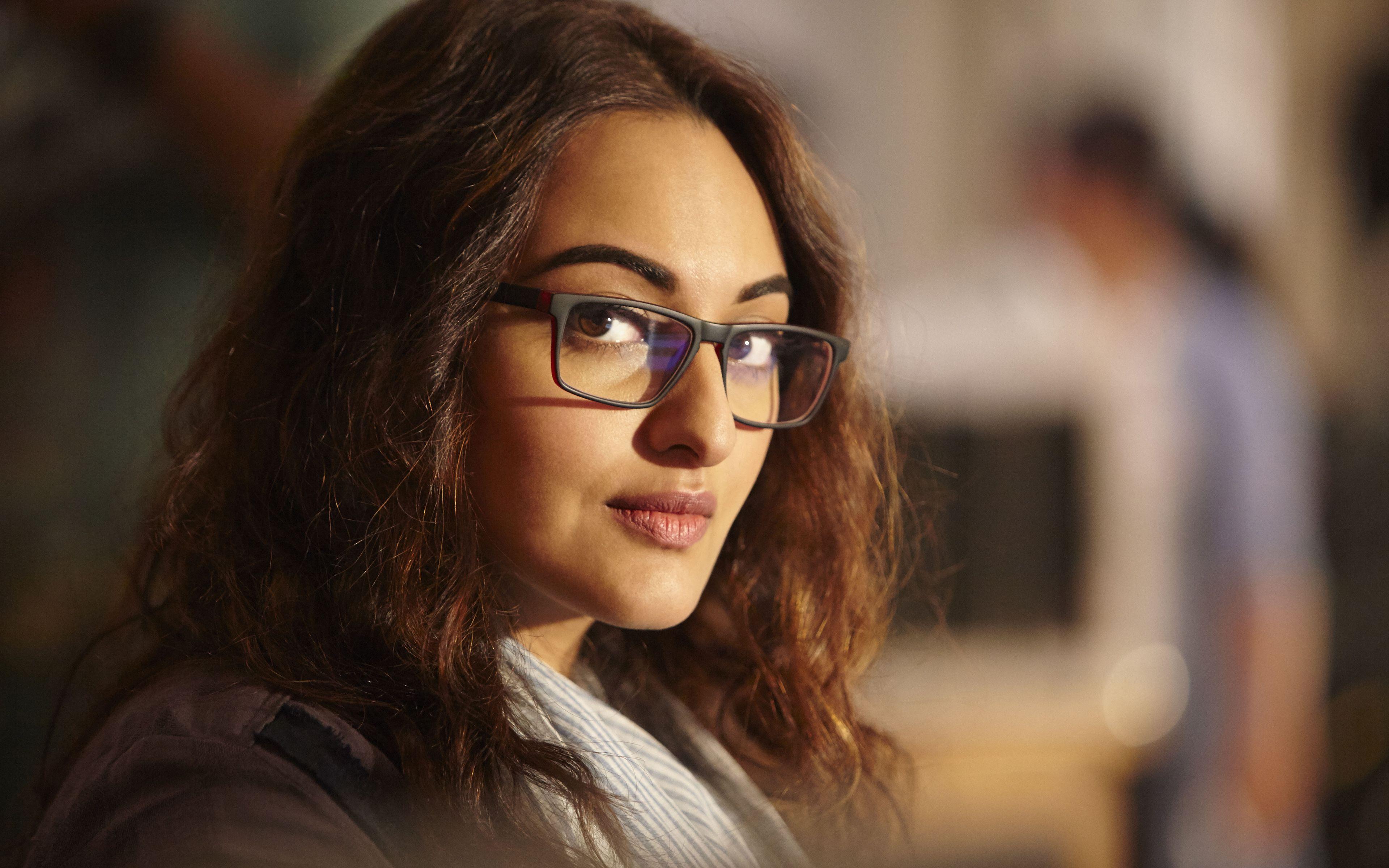 Sonakshi Sinha 4K Wallpapers - Top Free Sonakshi Sinha 4K Backgrounds ...