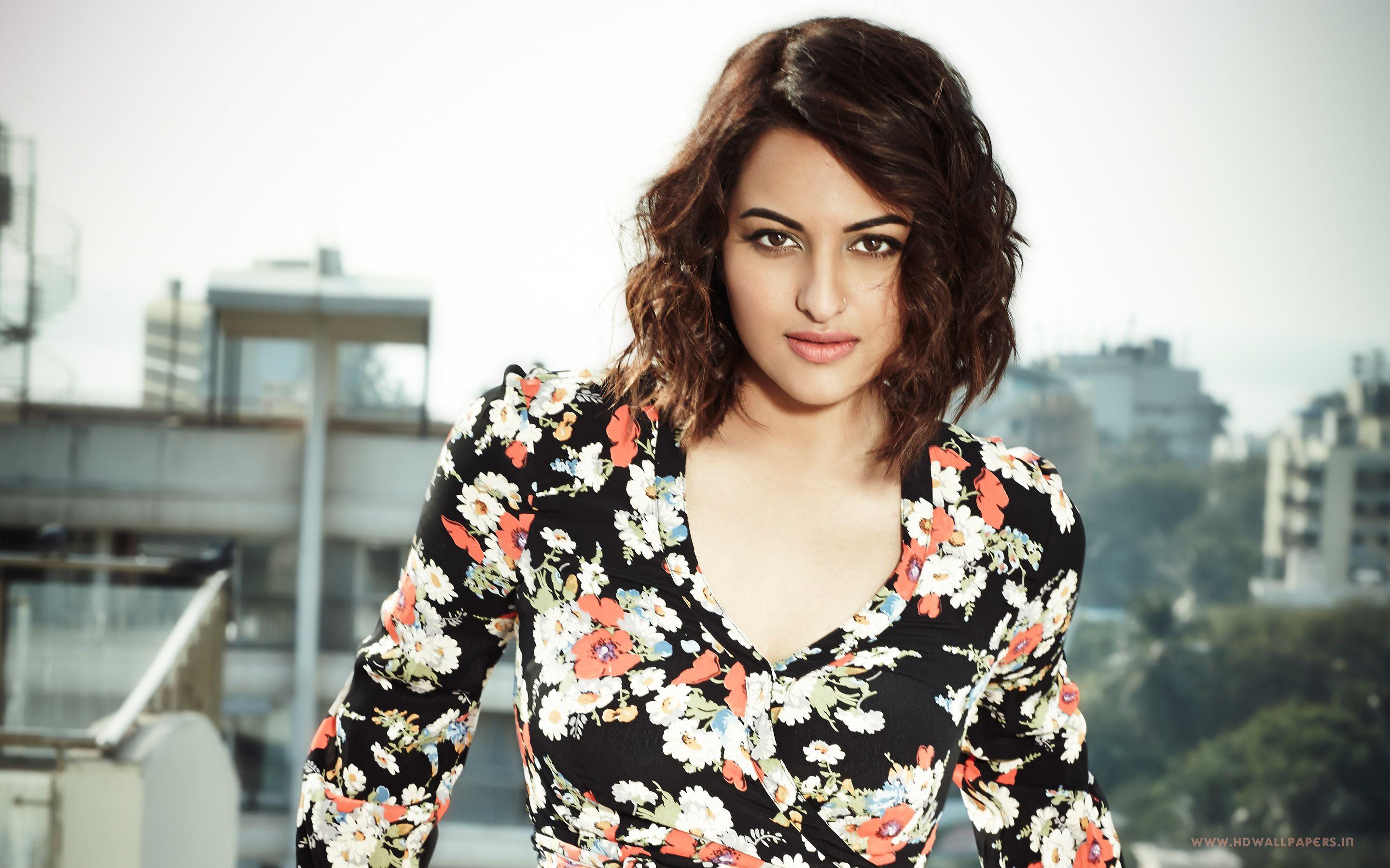 Sonakshi Sinha 4K Wallpapers - Top Free Sonakshi Sinha 4K Backgrounds ...