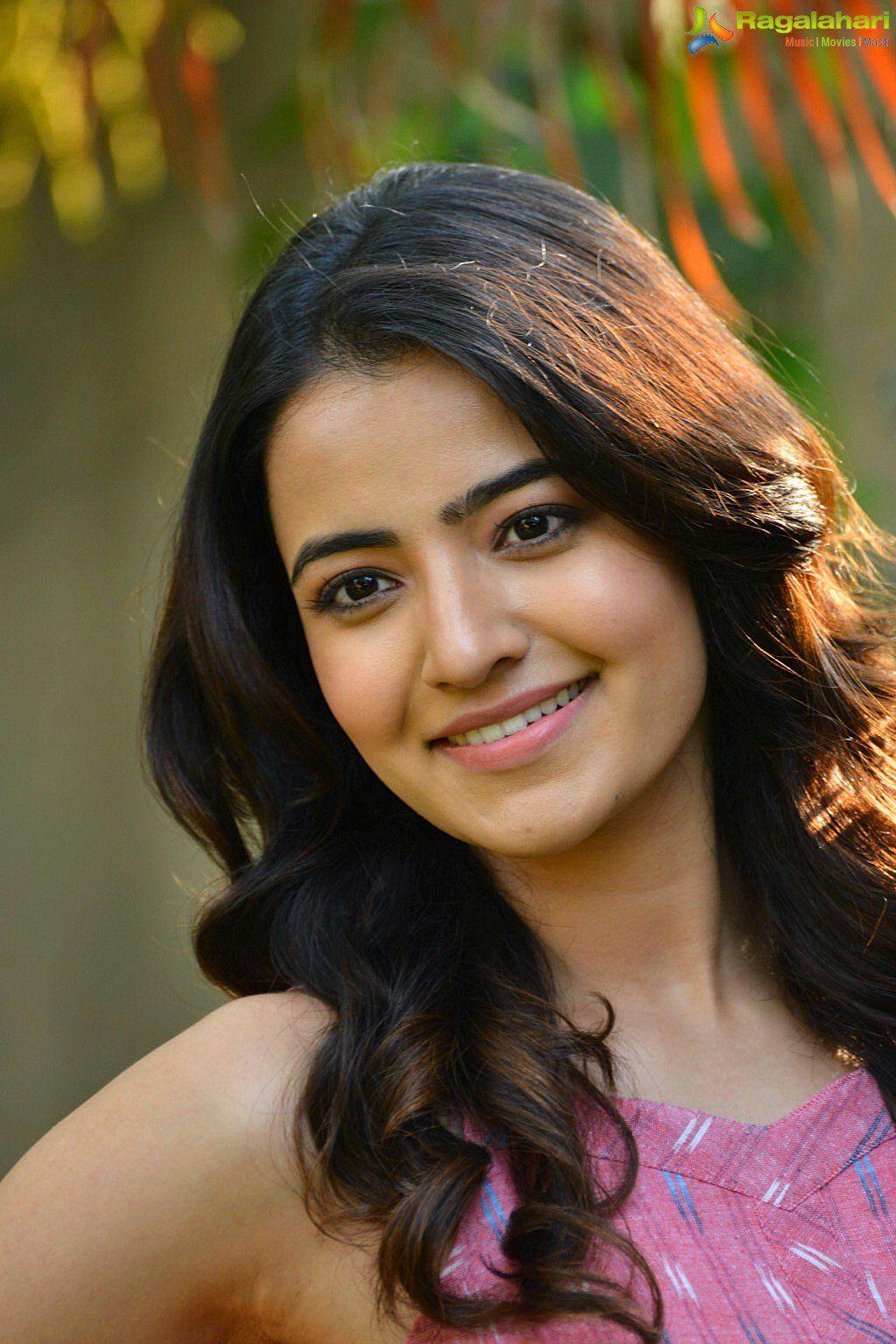 Rukshar Mir Wallpapers - Top Free Rukshar Mir Backgrounds - WallpaperAccess