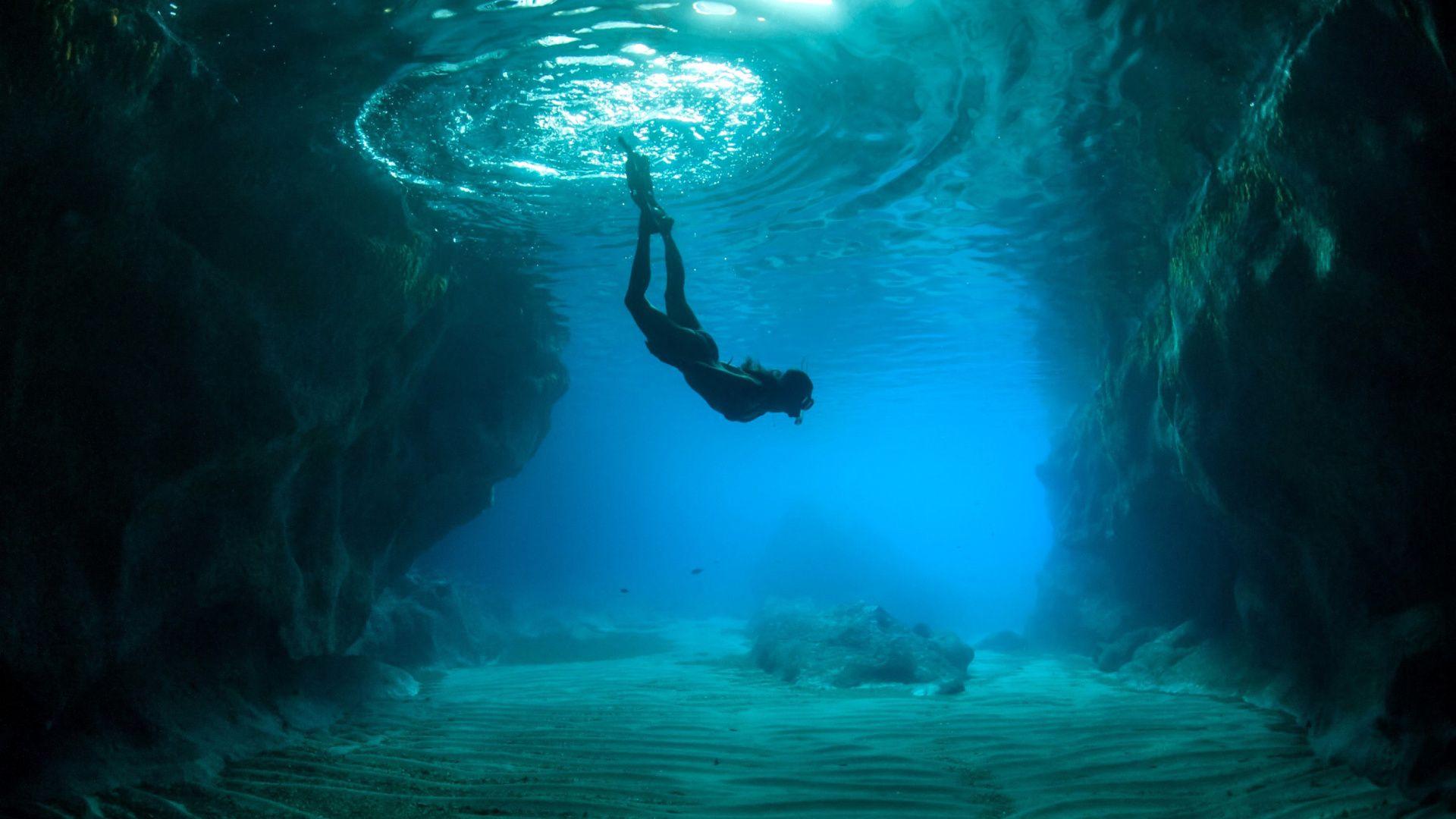 Diving Wallpapers - Top Free Diving Backgrounds - WallpaperAccess